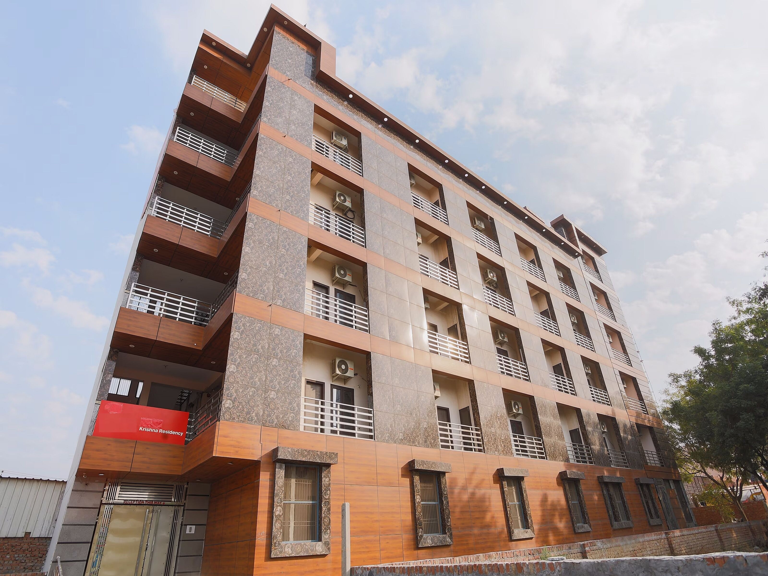 Hotel O Krishna Residency Inn Noida - Reviews, Photos & Offer
