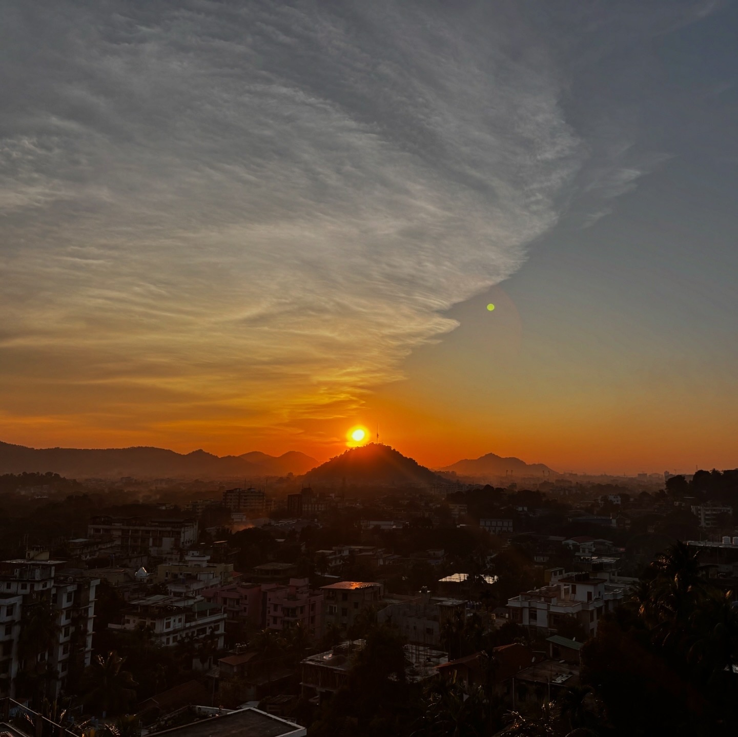 Bliss by 90s Crib 3BHK 𝗕𝗢𝗢𝗞 Guwahati Apartment