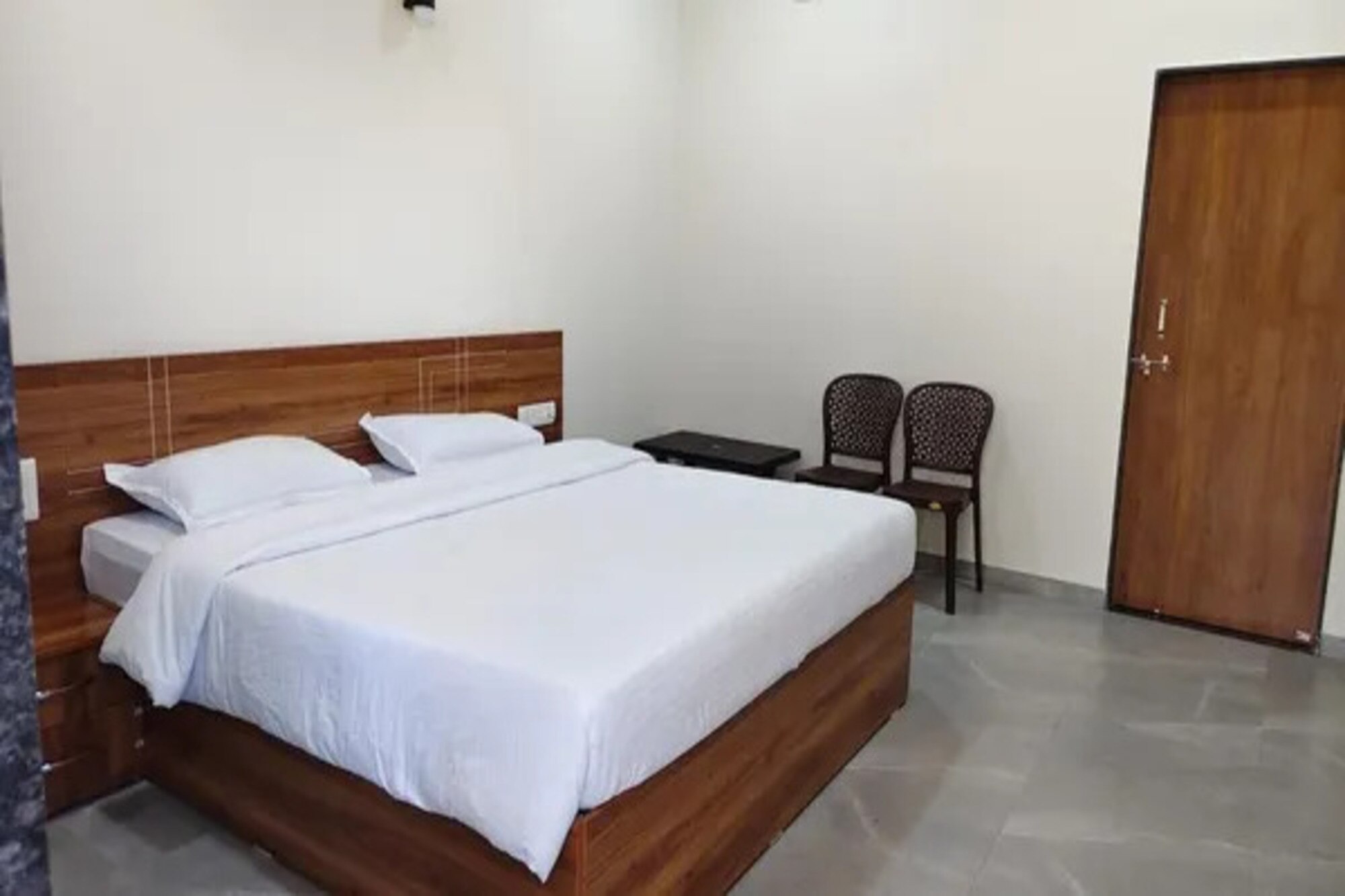 FabHotel Nakshtra Resort Tasgaon - Reviews, Photos & Offer