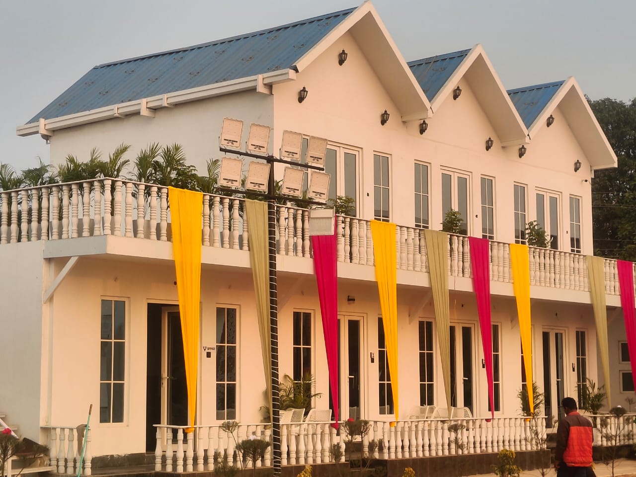 The Pinaki Resorts 𝗕𝗢𝗢𝗞 Varanasi Resort