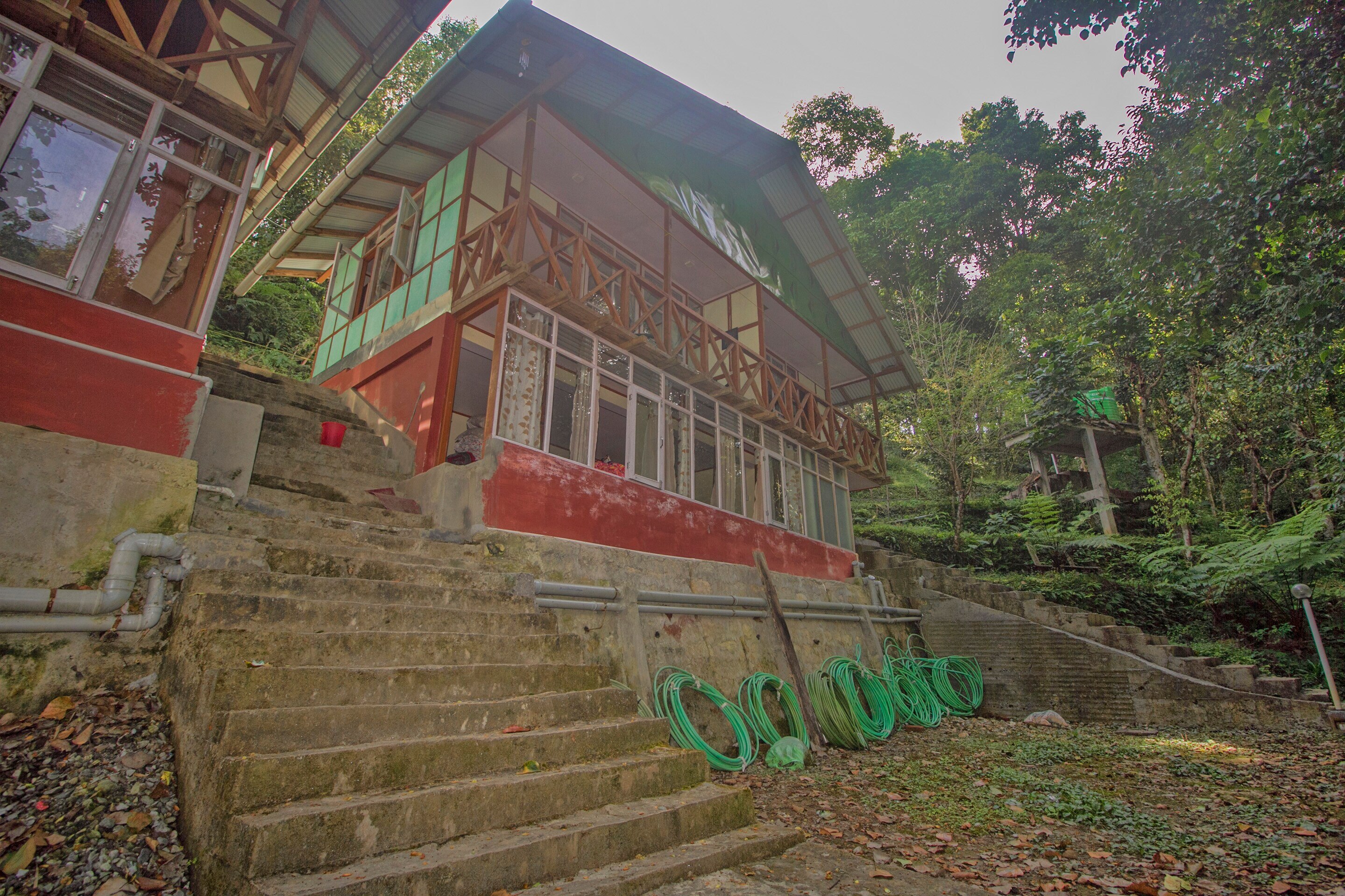 Hotel O Gautam Hotel 𝗕𝗢𝗢𝗞 Mirik Hotel