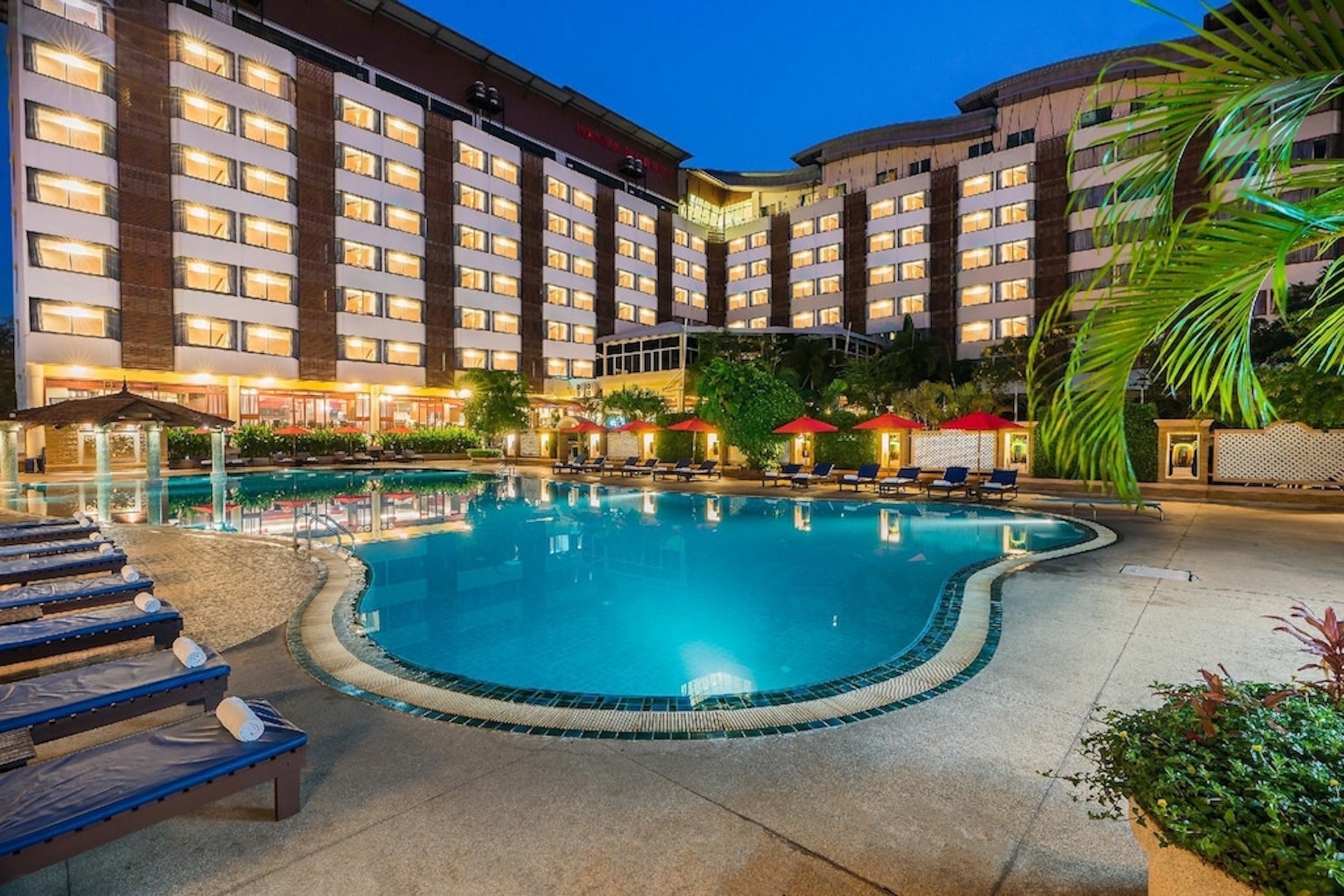 Mountain Beach Resort & Convention Center 𝗕𝗢𝗢𝗞 Pattaya Hotel 𝘄𝗶𝘁𝗵 𝗙𝗥𝗘𝗘 ...