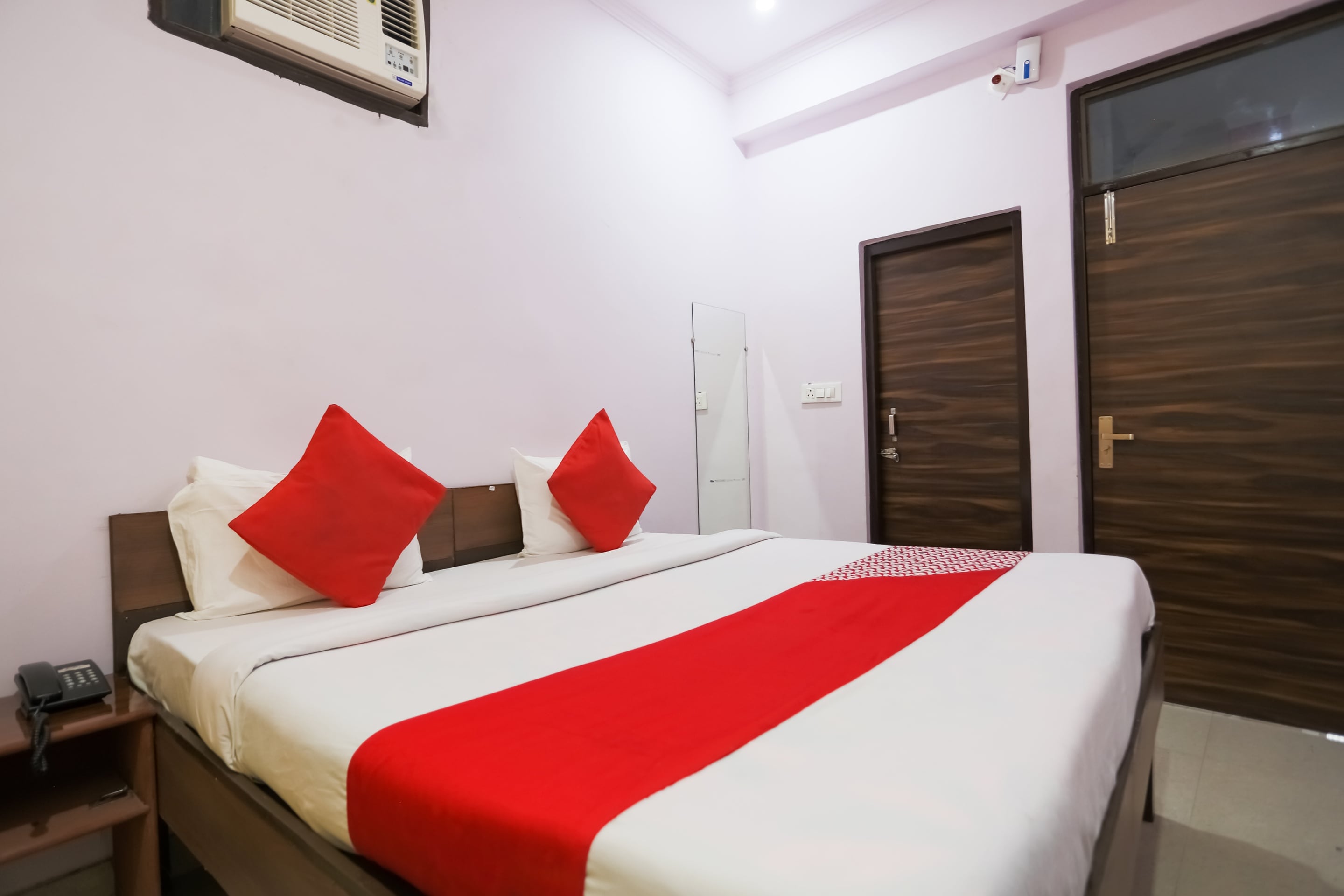 Rooms of Hotel R S Residency - Hotel in Delhi