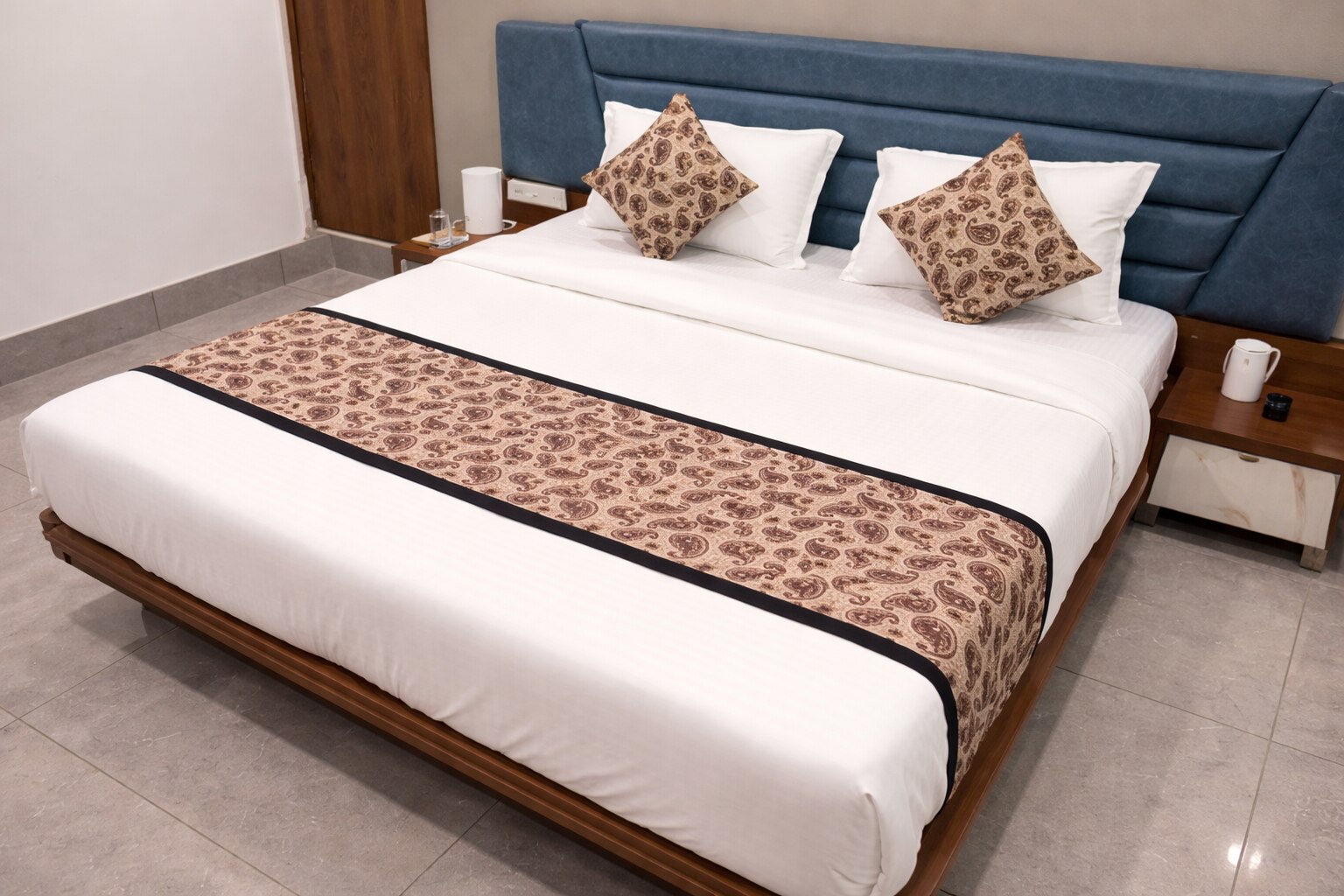 Hotel Jay Villa Grand 𝗕𝗢𝗢𝗞 Ahmedabad Hotel