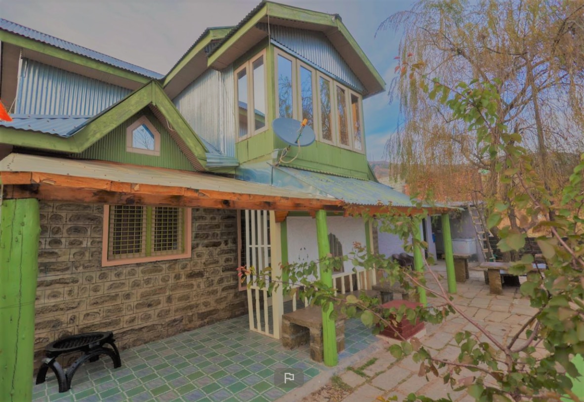 Secret valley luxury Homestay 𝗕𝗢𝗢𝗞 Patnitop Homestay