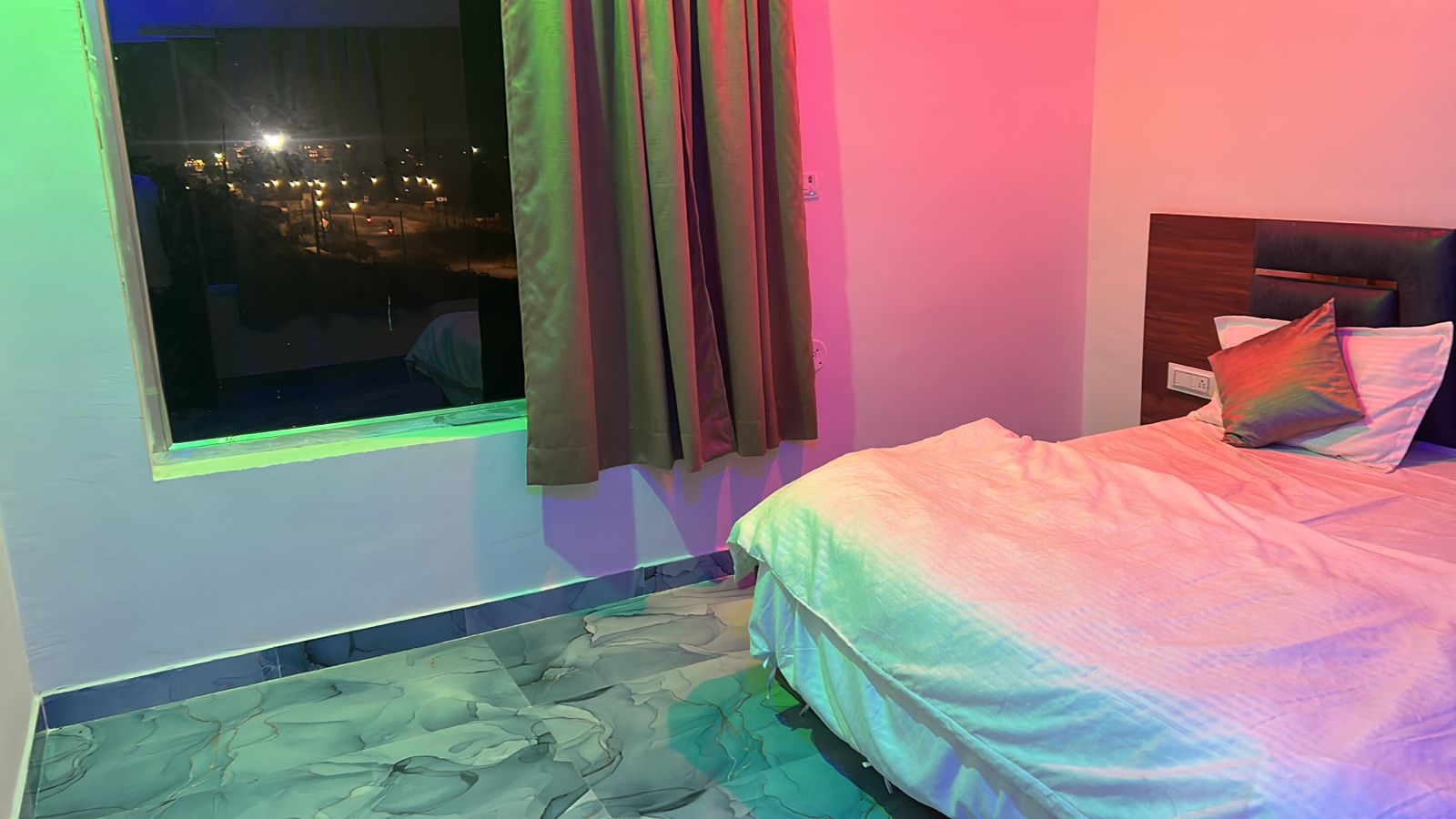 Hotel Paradise inn Orcha Orchha - Reviews, Photos & Offer