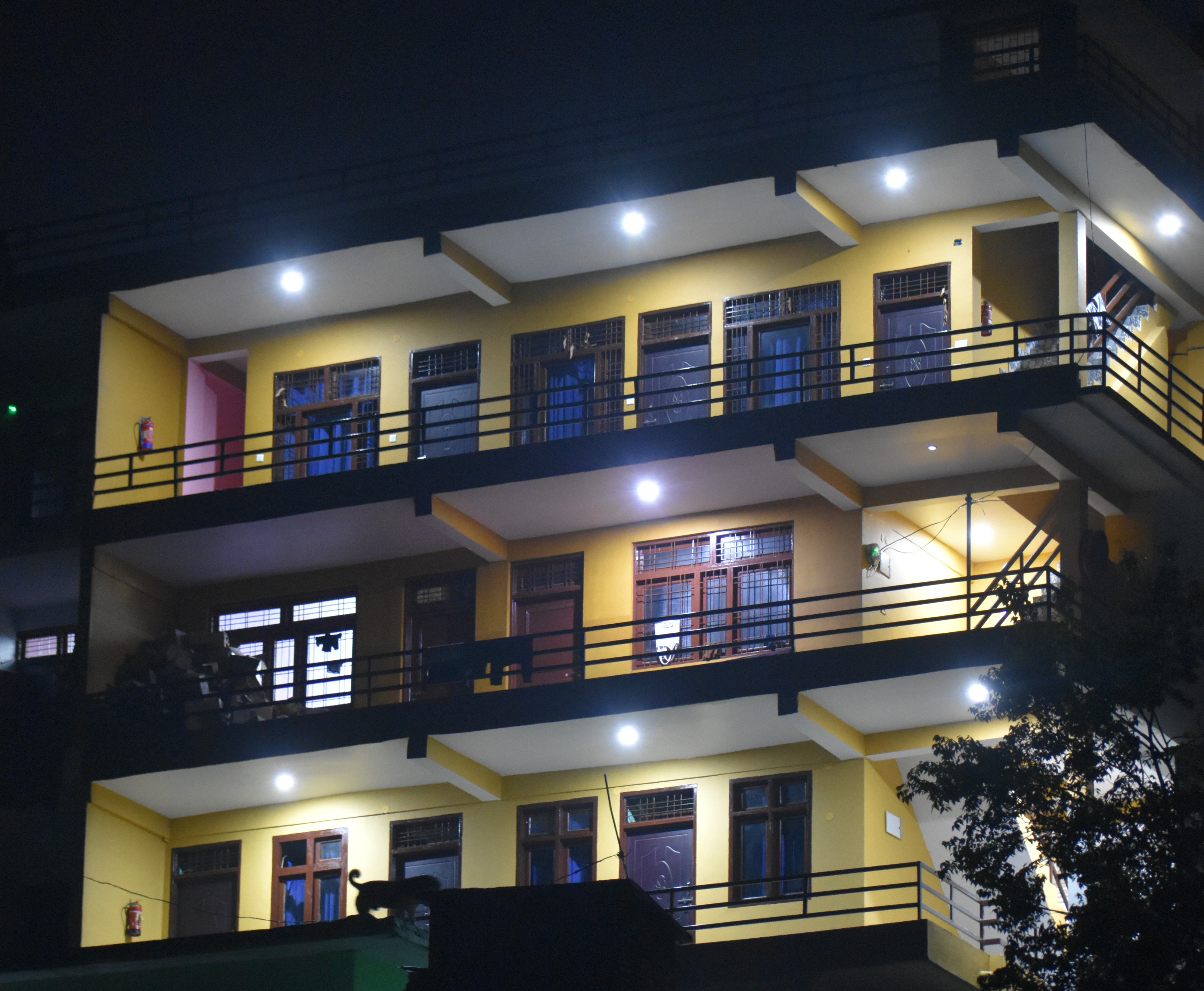 B2 Guest House 𝗕𝗢𝗢𝗞 Almora Hotel
