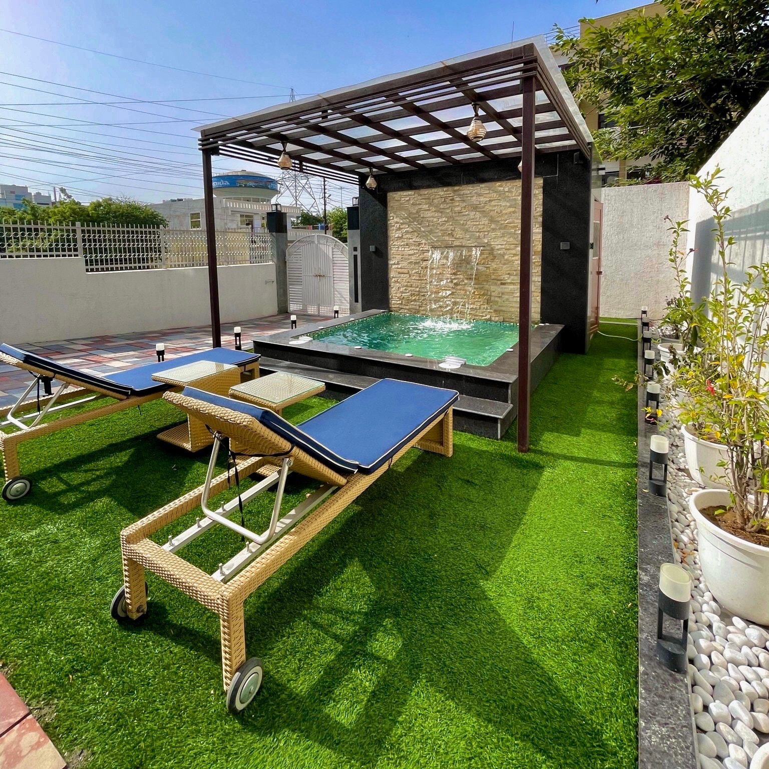 ZEN - Plush Villa with Jaccuzi 𝗕𝗢𝗢𝗞 Noida Villa