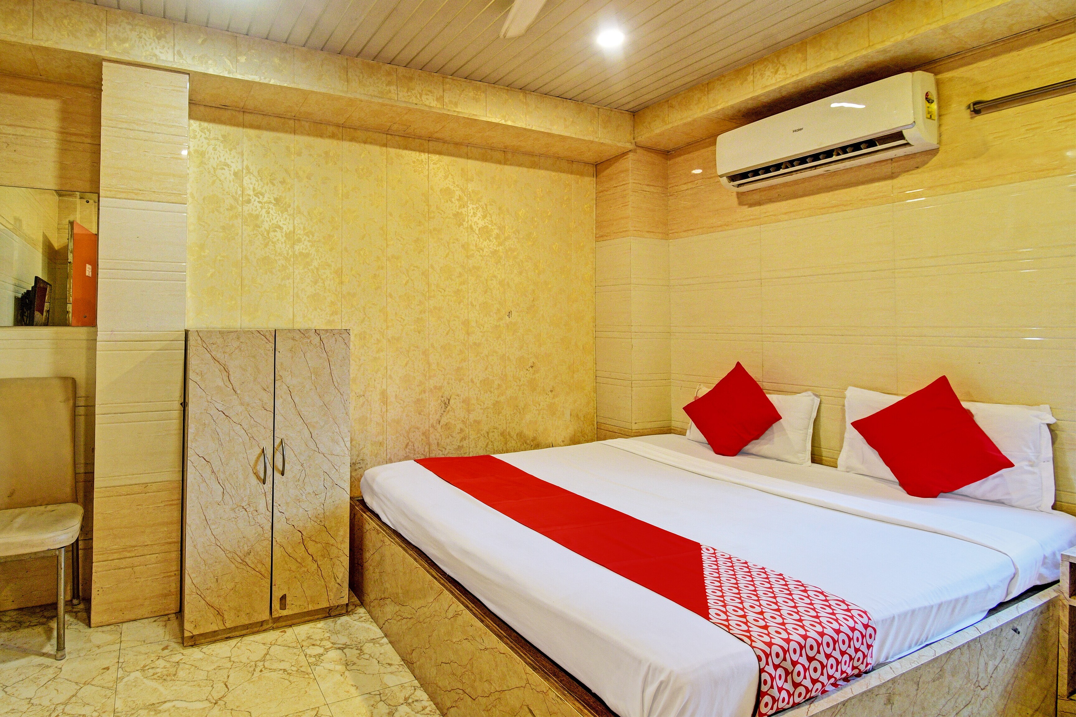 Super Hotel O Royal Inn 𝗕𝗢𝗢𝗞 Kolkata Hotel