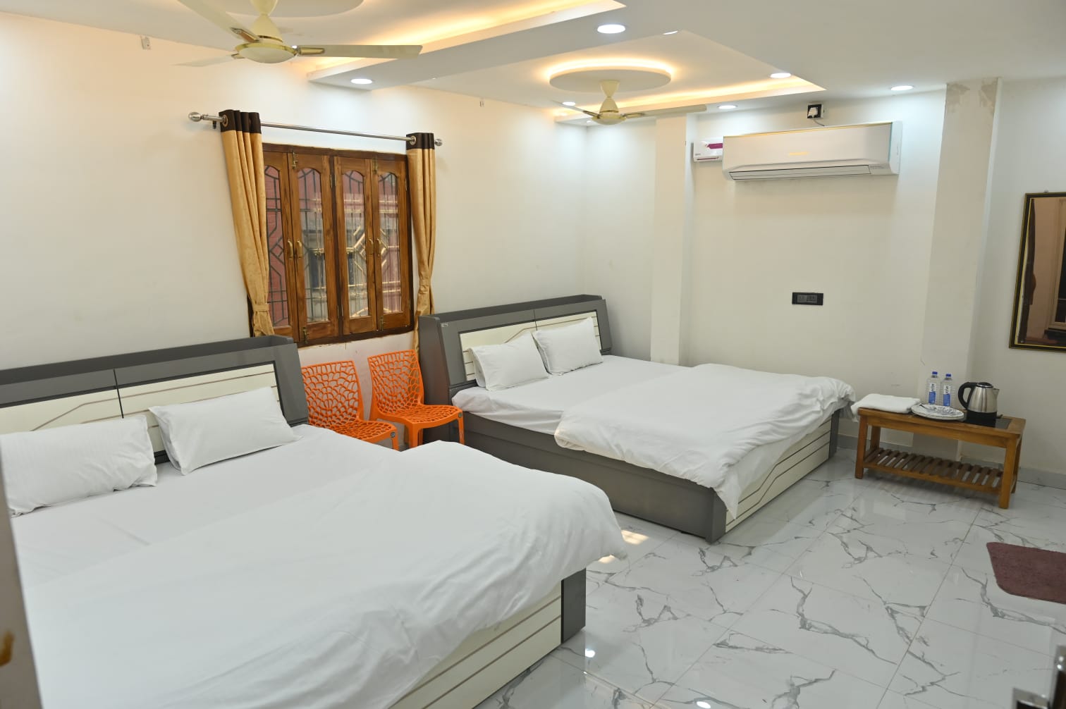 Rooms of Sri Annapurna Guest House I 600 mtrs from Kashi Vishwanath ...