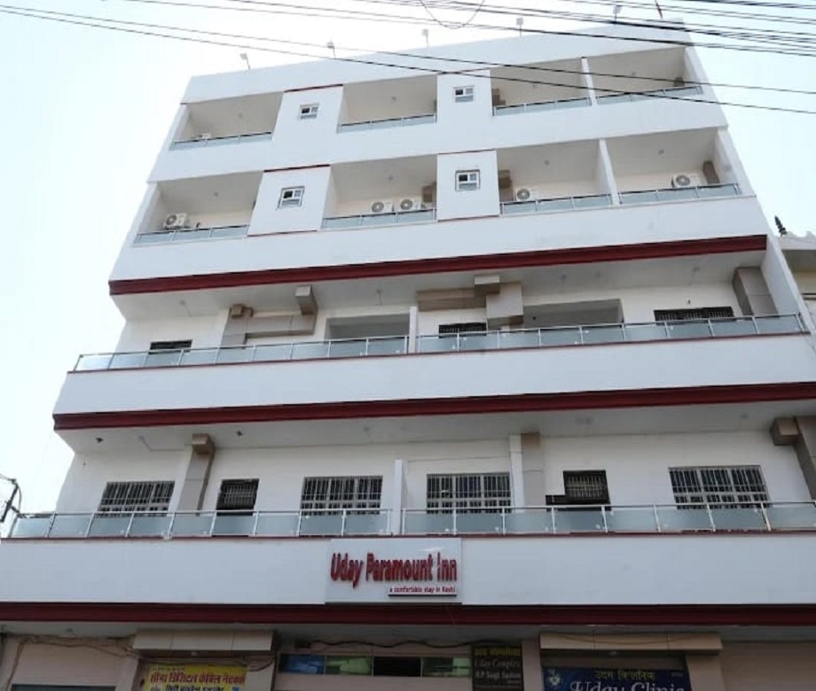 Uday Paramount Inn 𝗕𝗢𝗢𝗞 Varanasi Hotel
