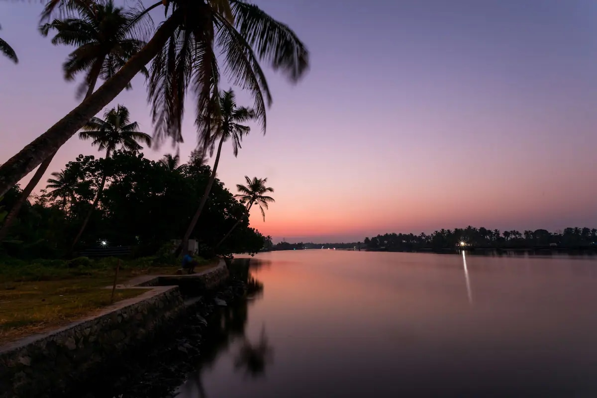 Bernard Riverside Villa Homestay 𝗕𝗢𝗢𝗞 Cochin Homestay