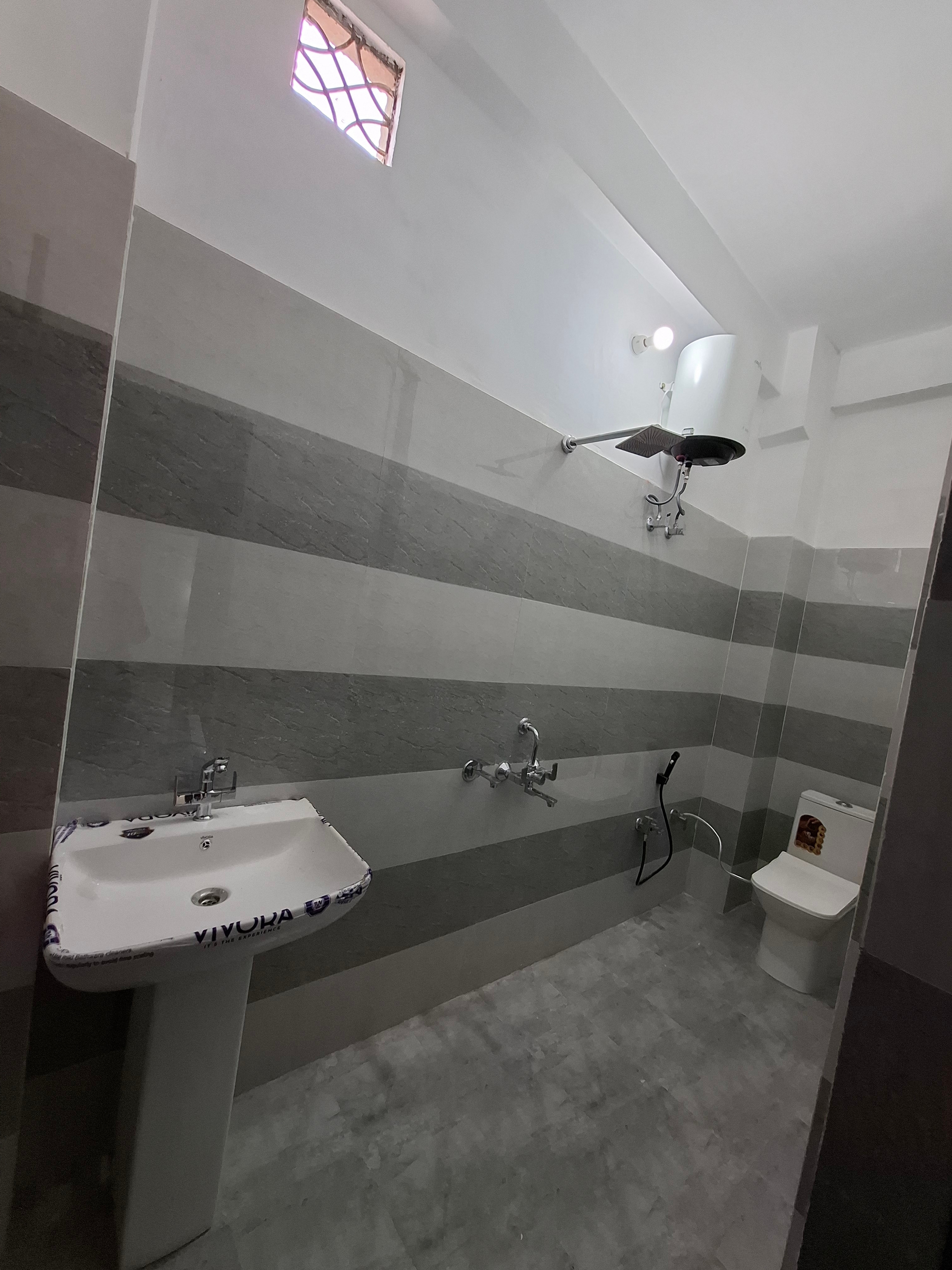 Hotel prayag darshsan 𝗕𝗢𝗢𝗞 Prayagraj Homestay