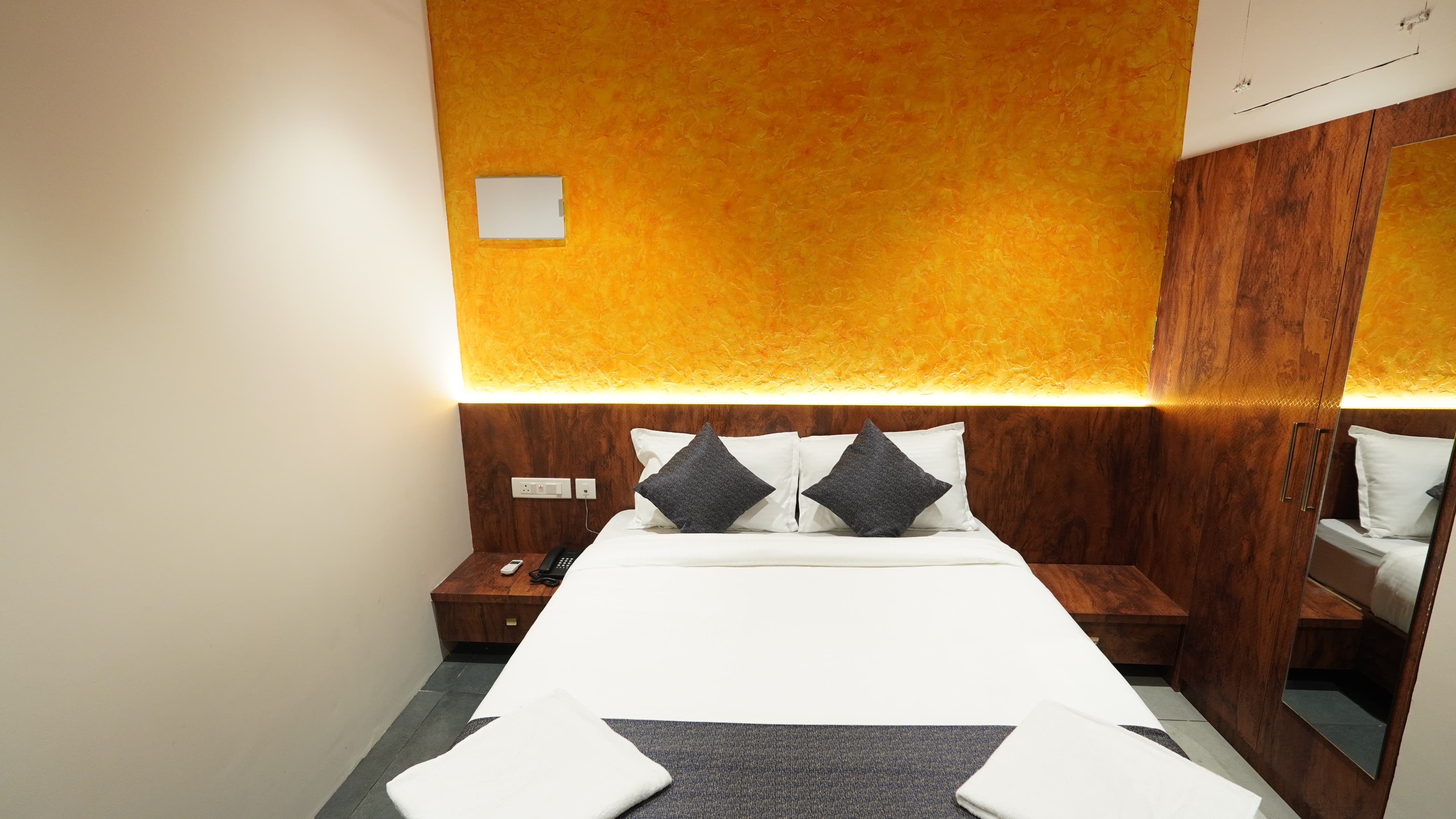 Hotel Hive Inn Calicut (Kozhikode) - Reviews, Photos & Offer