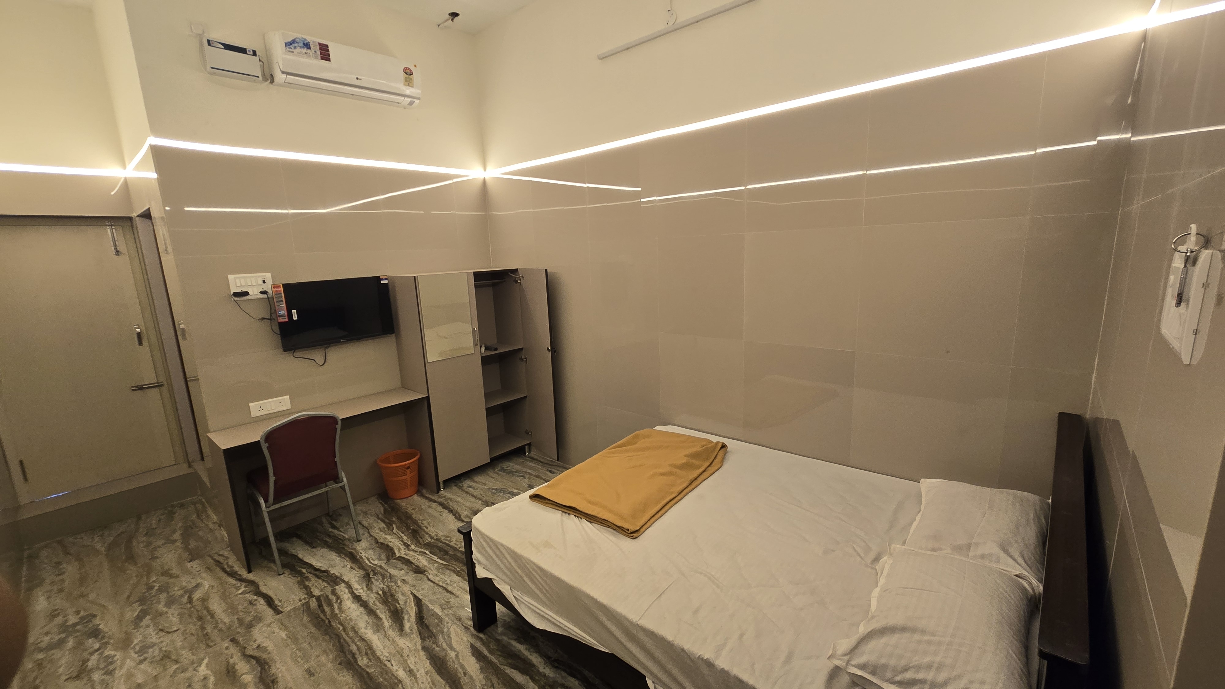 SRIRAM RESIDENCY Lodge Chennai - Reviews, Photos & Offer