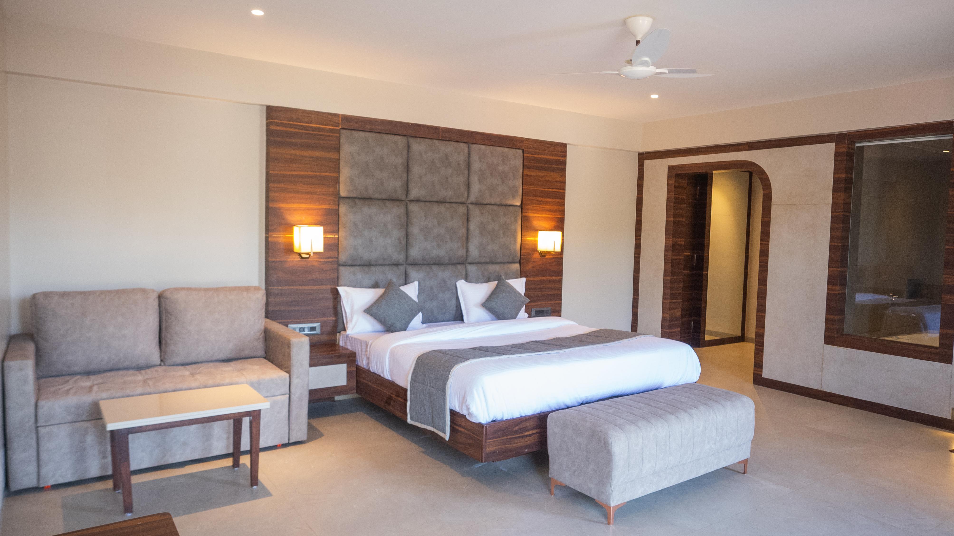Hirkani Lake Recidency 𝗕𝗢𝗢𝗞 Mahabaleshwar Resort