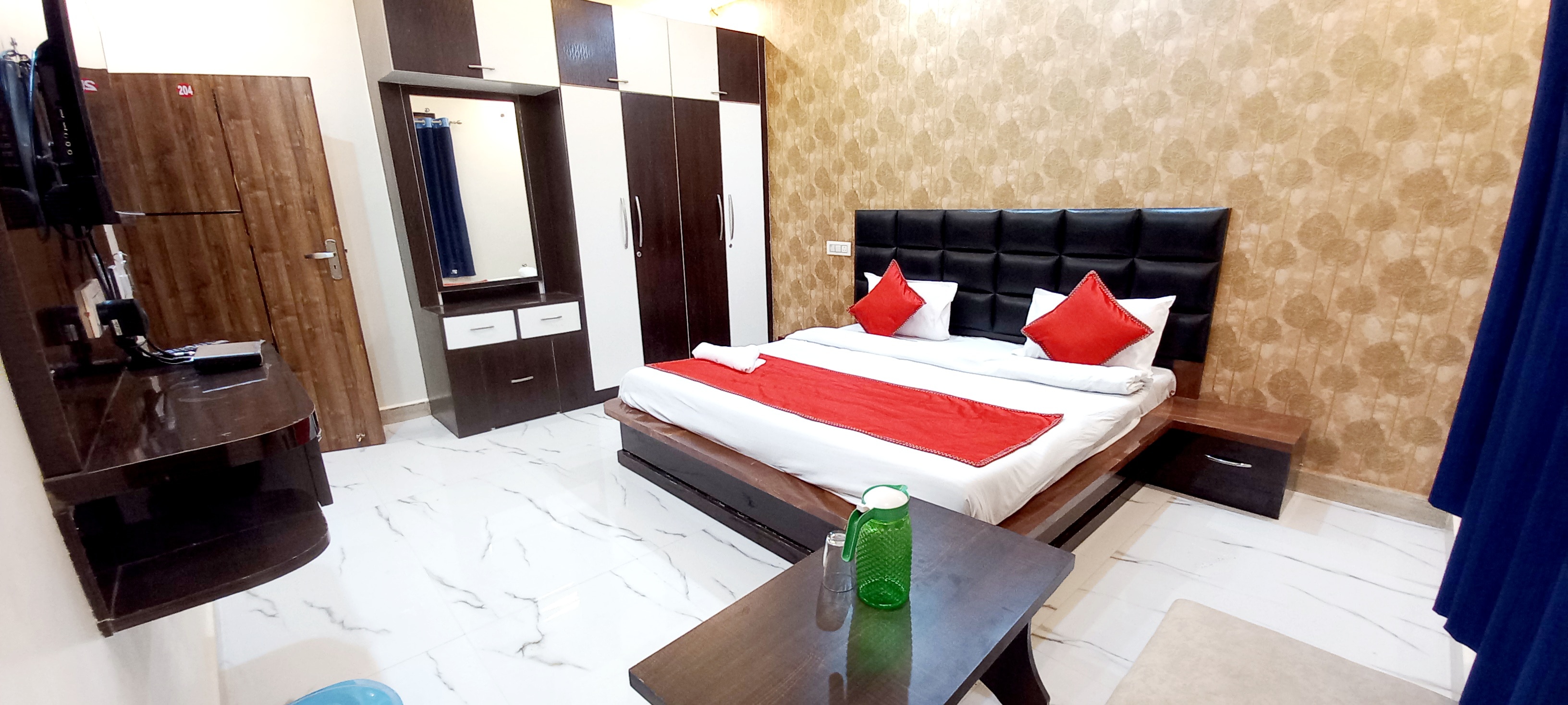 Siyaram Hotel Temple view in Orchha 𝗕𝗢𝗢𝗞 Orchha Hotel