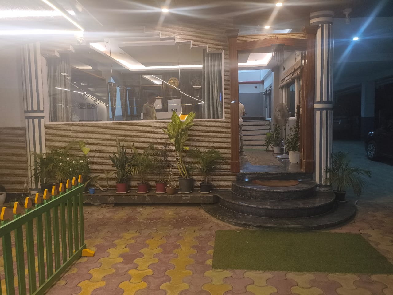 The Vista Residency 𝗕𝗢𝗢𝗞 Guwahati Guest House