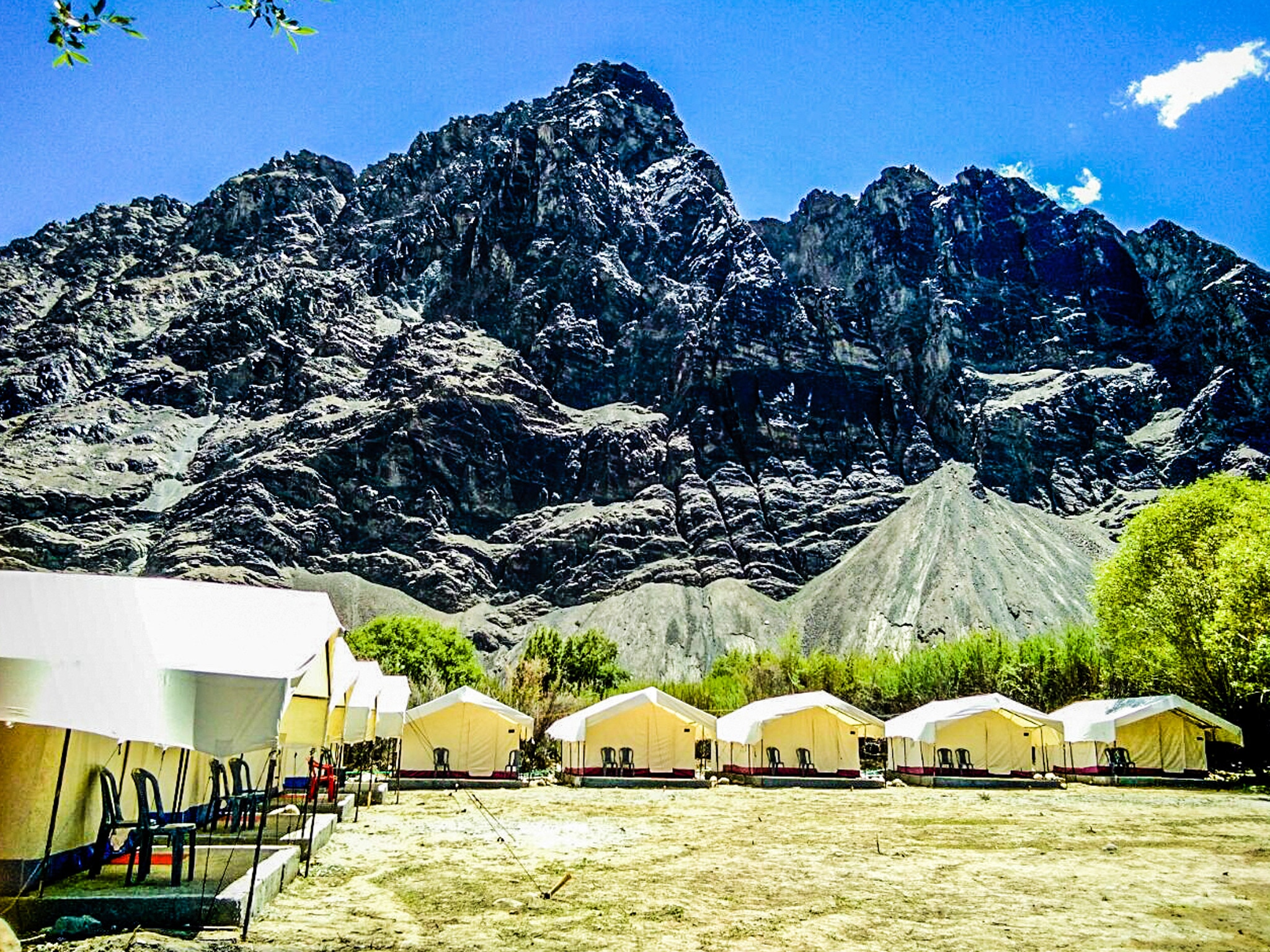 Shyok Camp Nubra | Tents & Caretaker 𝗕𝗢𝗢𝗞 Nubra Valley Camp