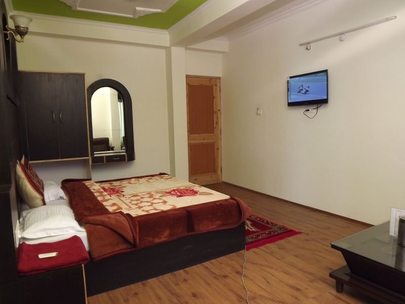 Amenities of Siyal Inn