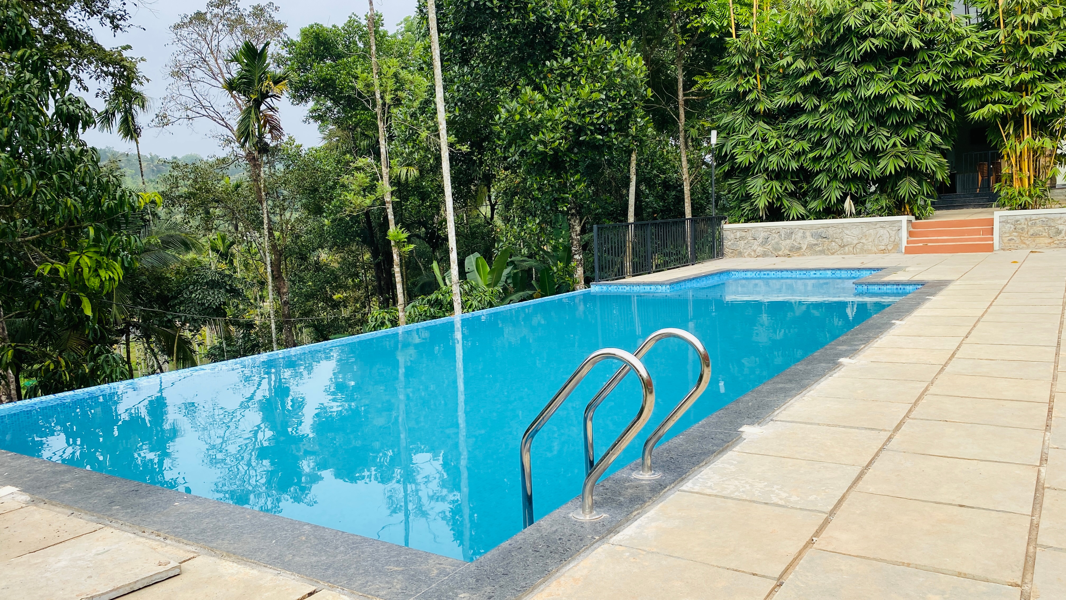 SKY LEAF RESORT & SPA 𝗕𝗢𝗢𝗞 Wayanad Resort
