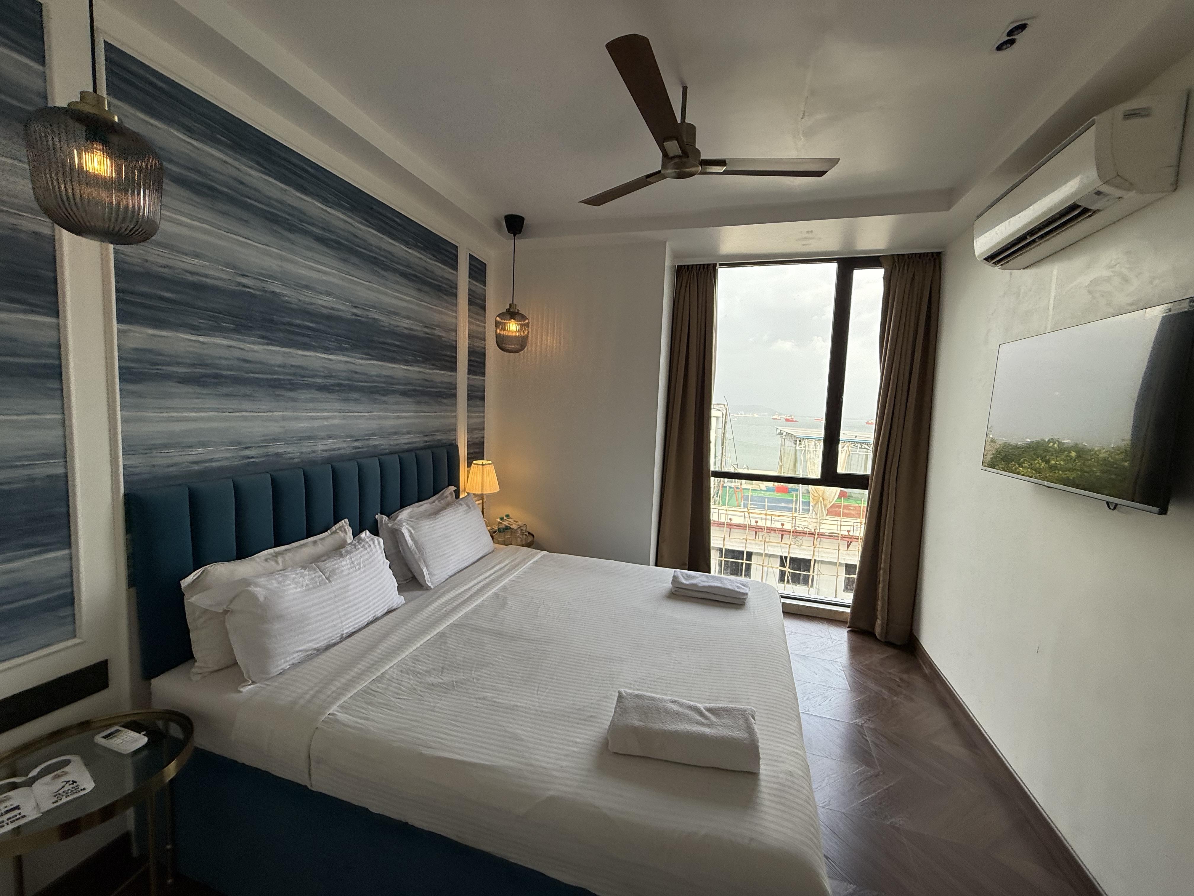 Reviews of Palm Breeze Hotel - Colaba in Mumbai - Goibibo