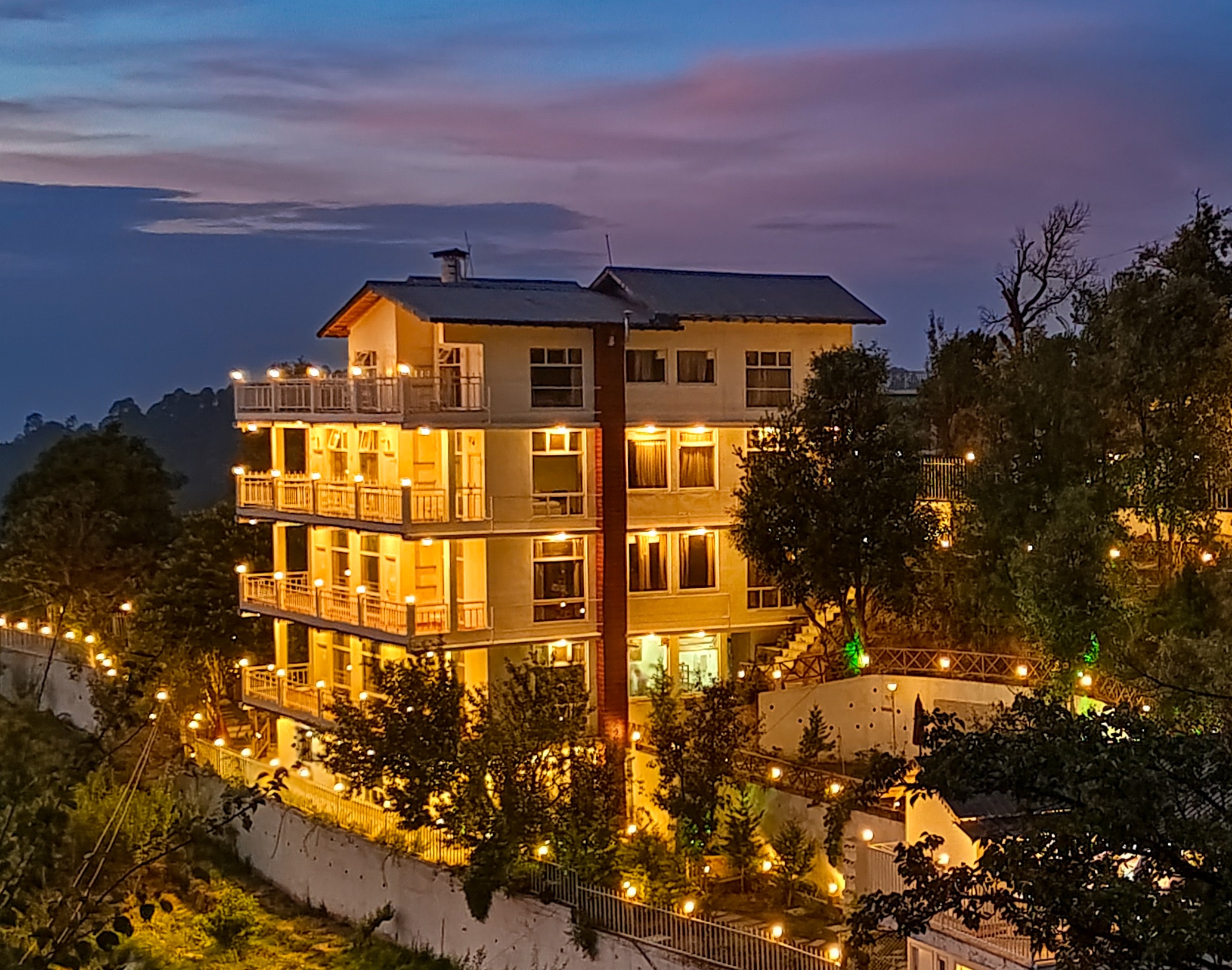 The Crosswoods Three | Serene Views Stay Villa Mukteshwar - Reviews ...