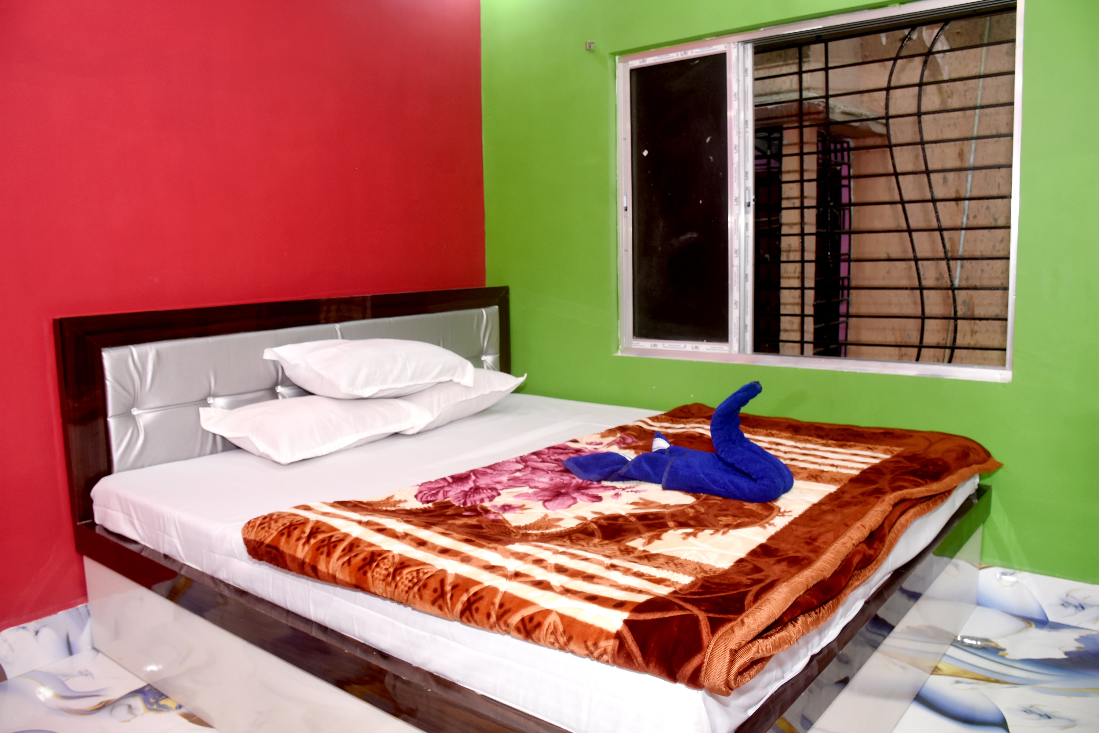 Akanta Apan - II 𝗕𝗢𝗢𝗞 Tarapith Hotel