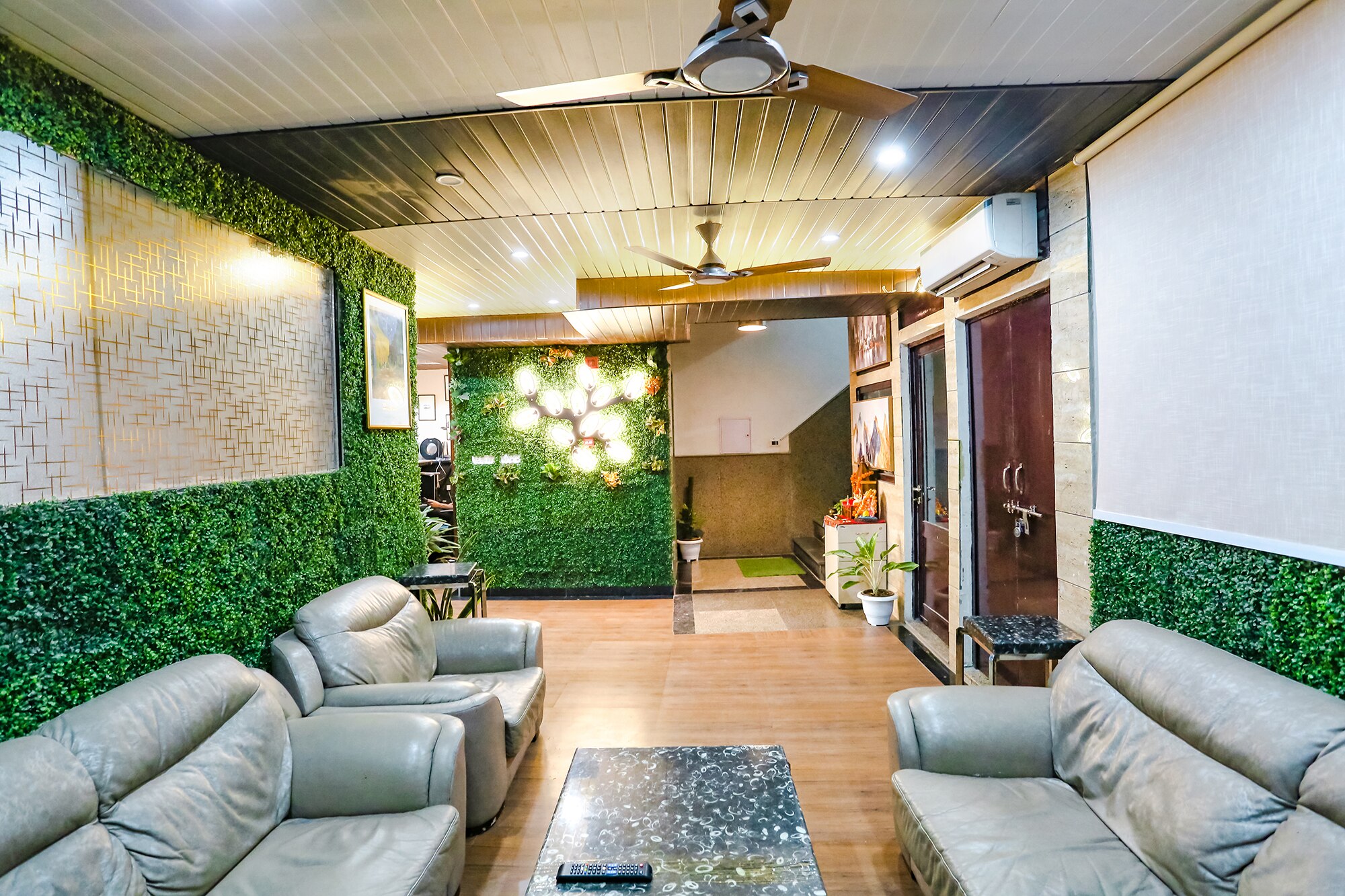 Photos of Gross Infinity Near Delhi Airport - Delhi Hotel on Goibibo