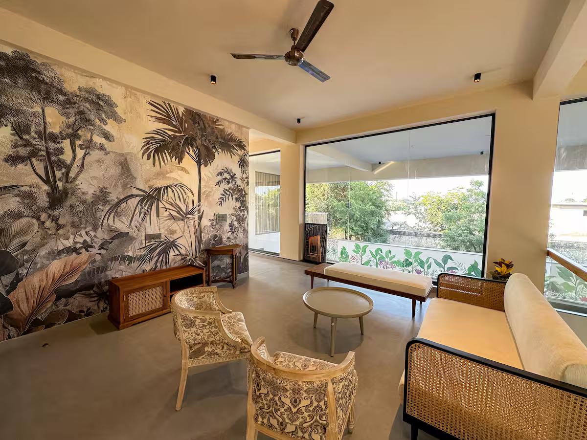 Amenities of Downtown Oasis lux pool villa