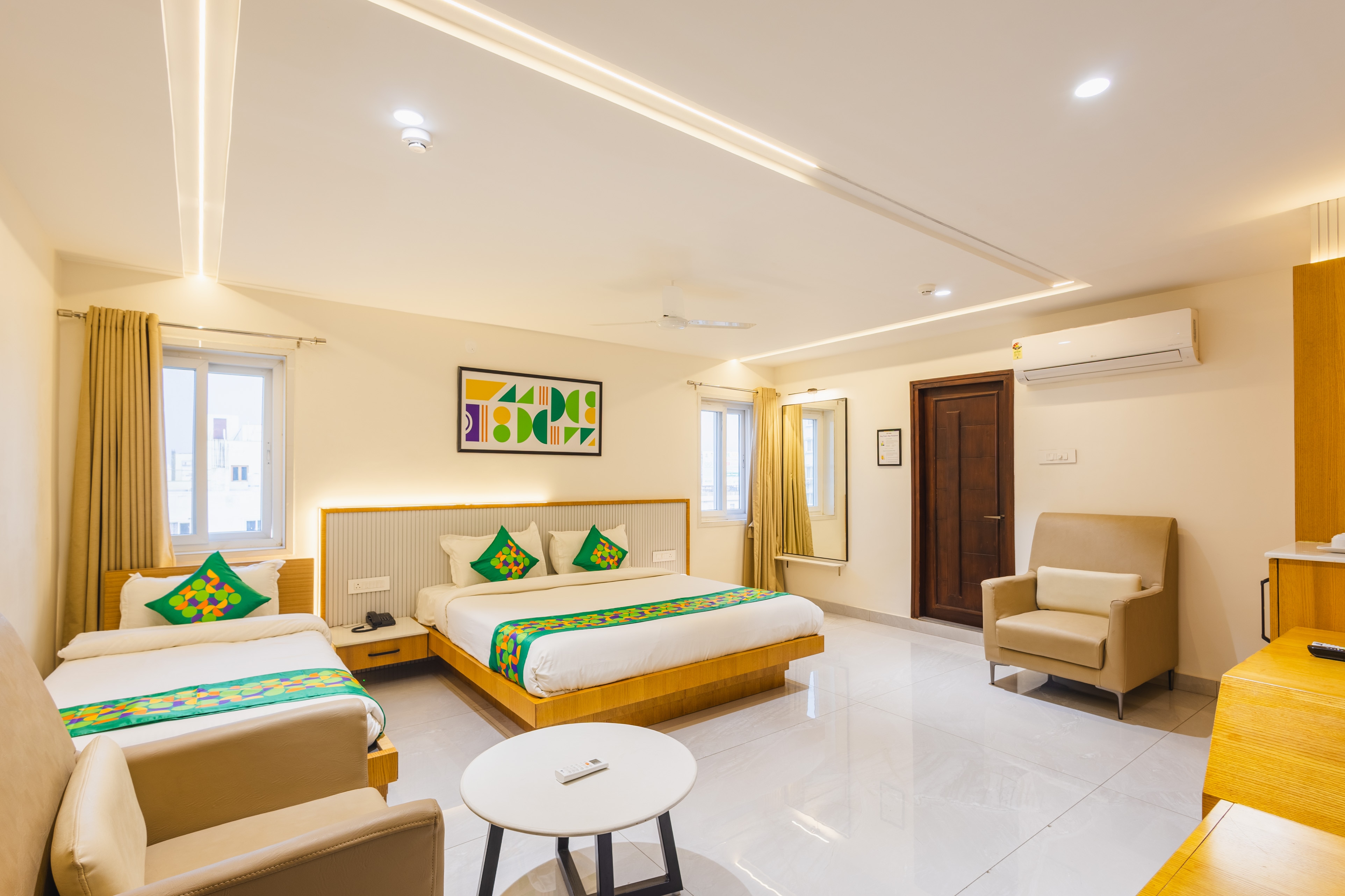 Treebo SS Residency Gandhi Nagar 𝗕𝗢𝗢𝗞 Vijaywada Hotel