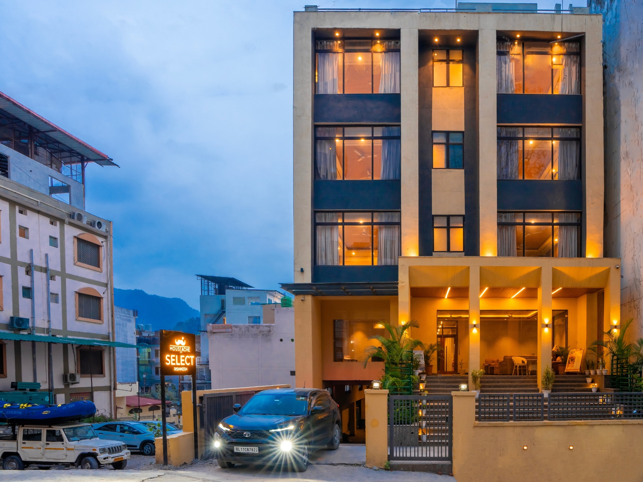 Moustache Select rishikesh 𝗕𝗢𝗢𝗞 Rishikesh Homestay