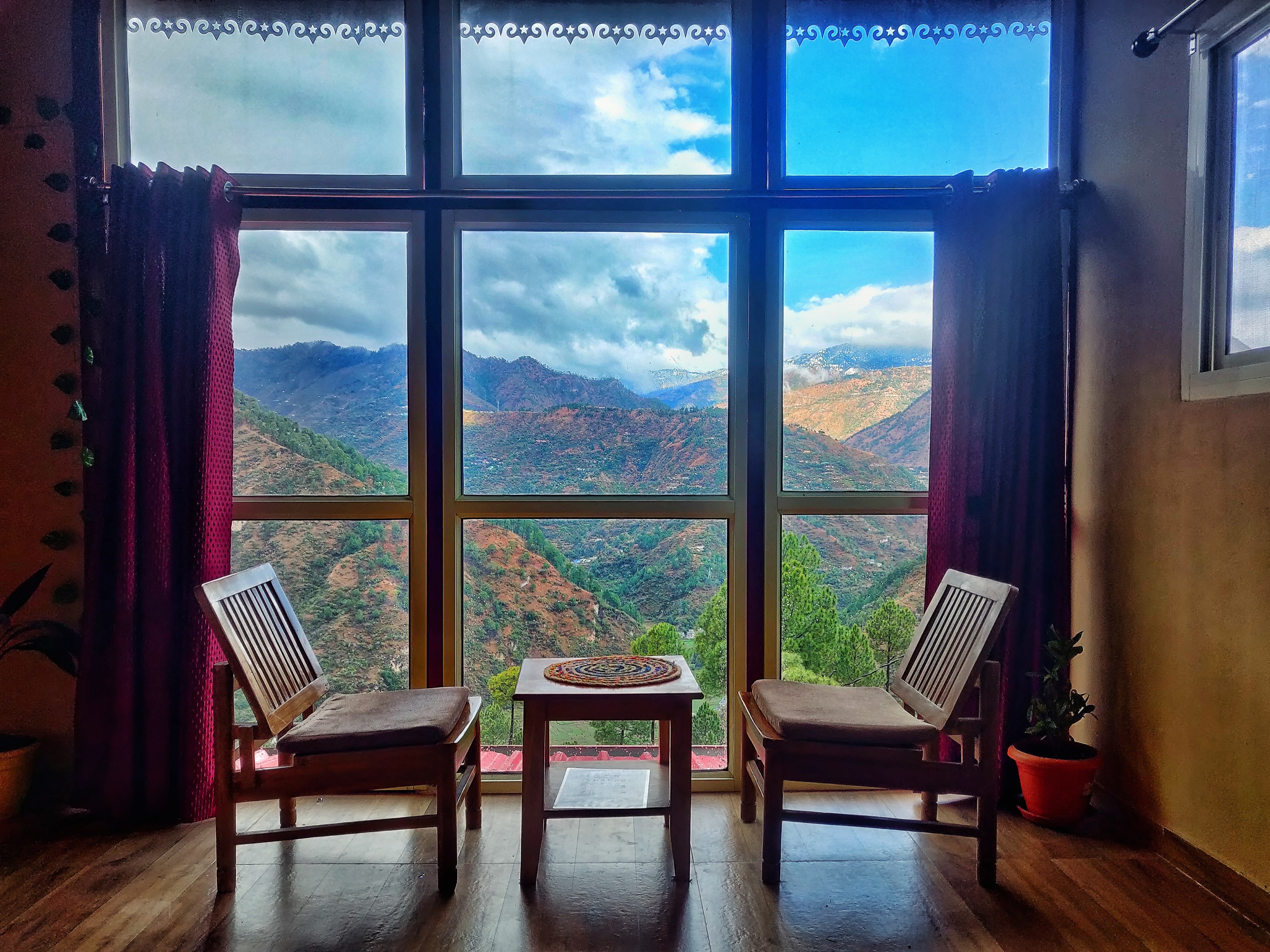 Chamba Nest 𝗕𝗢𝗢𝗞 Chamba Homestay