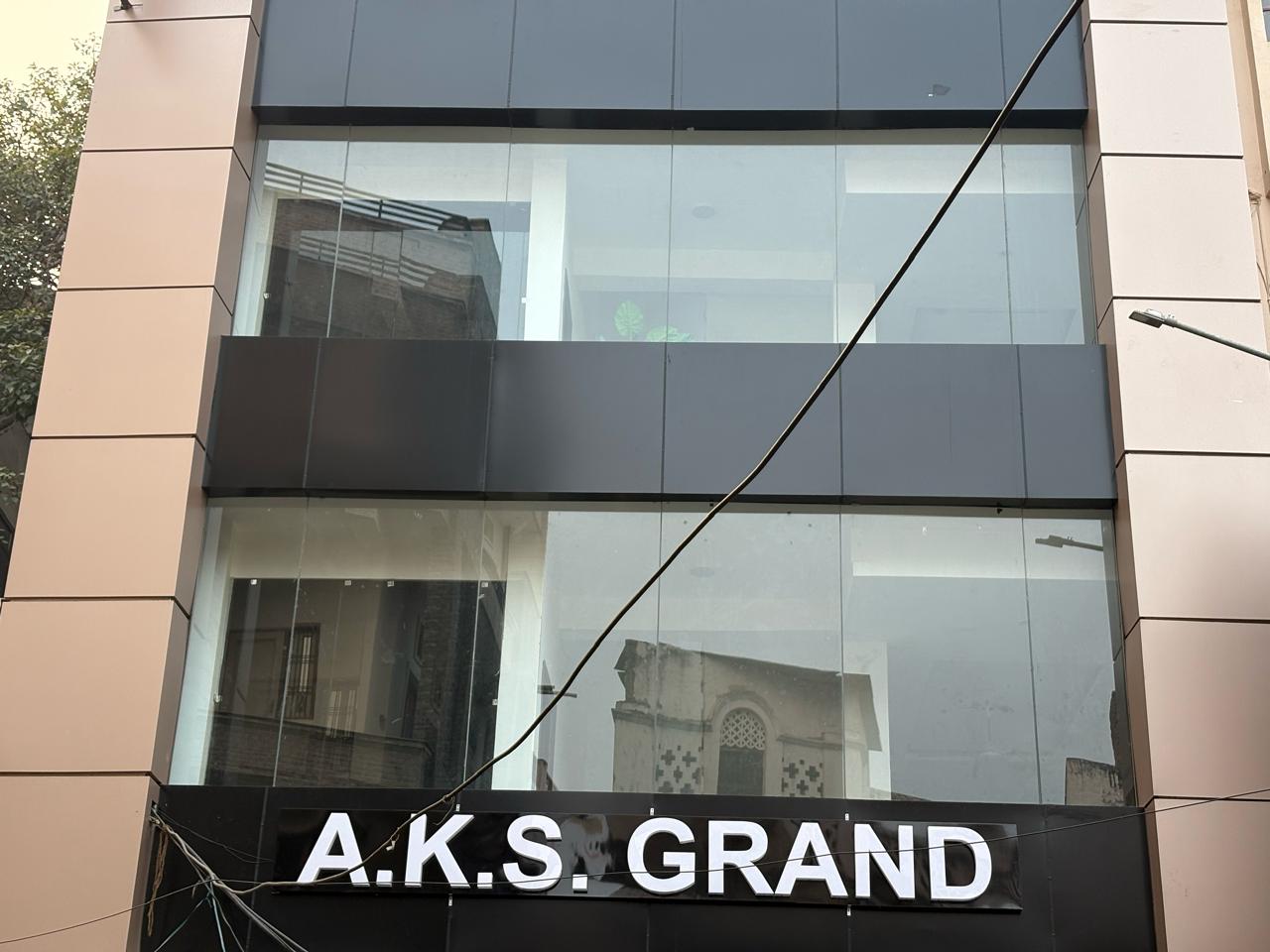 AKS Grand Hotel in Varanasi 𝗕𝗢𝗢𝗞 Varanasi Hotel