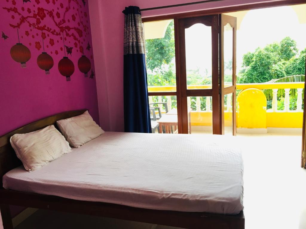 Room in Beach Villa 𝗕𝗢𝗢𝗞 Goa Villa