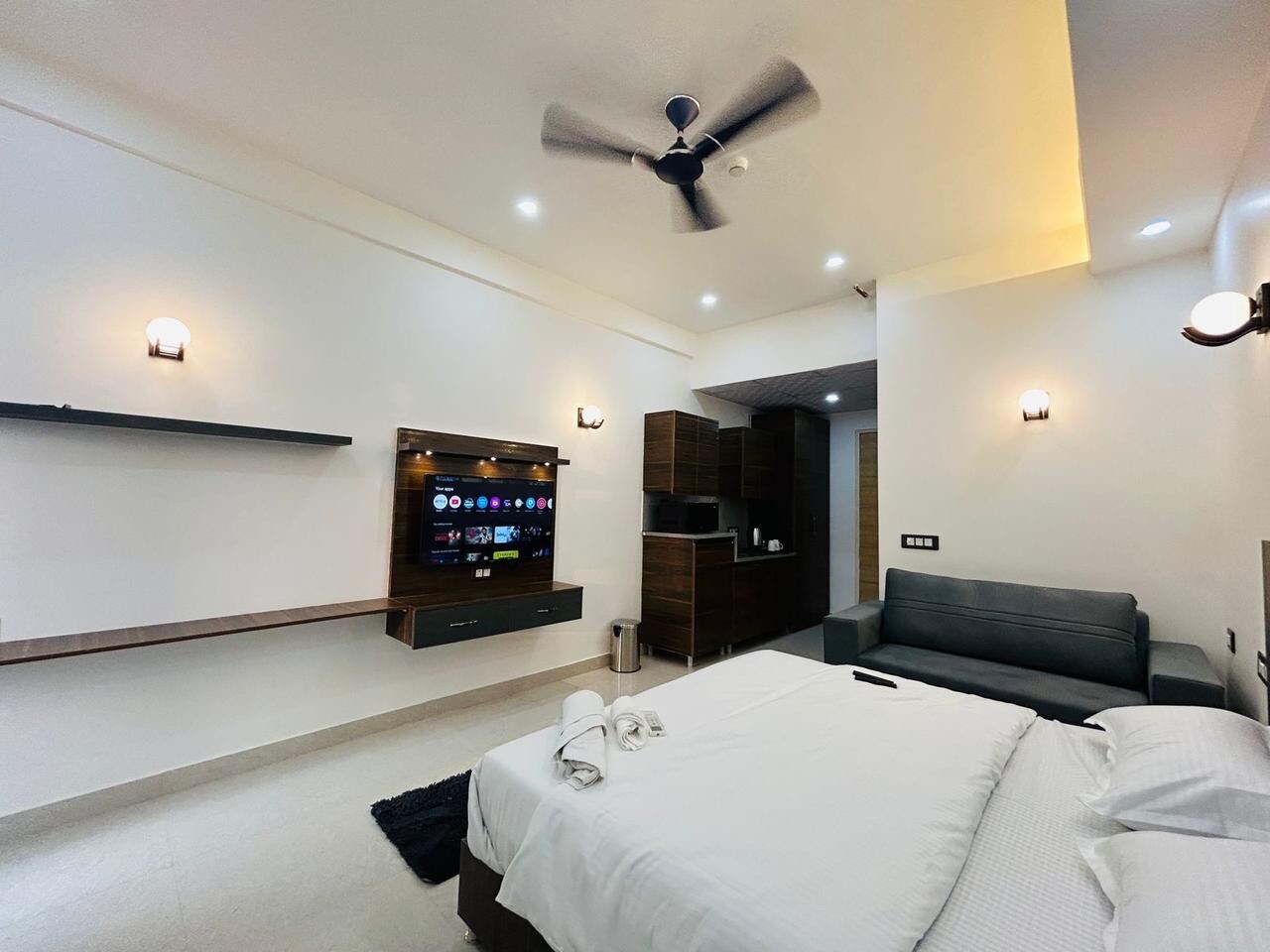 Amenities of Skynest studios