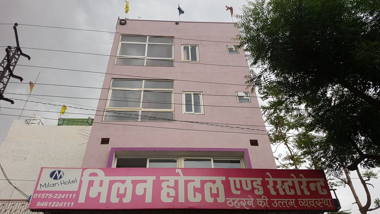 Milan Hotel and Restaurant ( 500 M from Reengus Railway Station ...