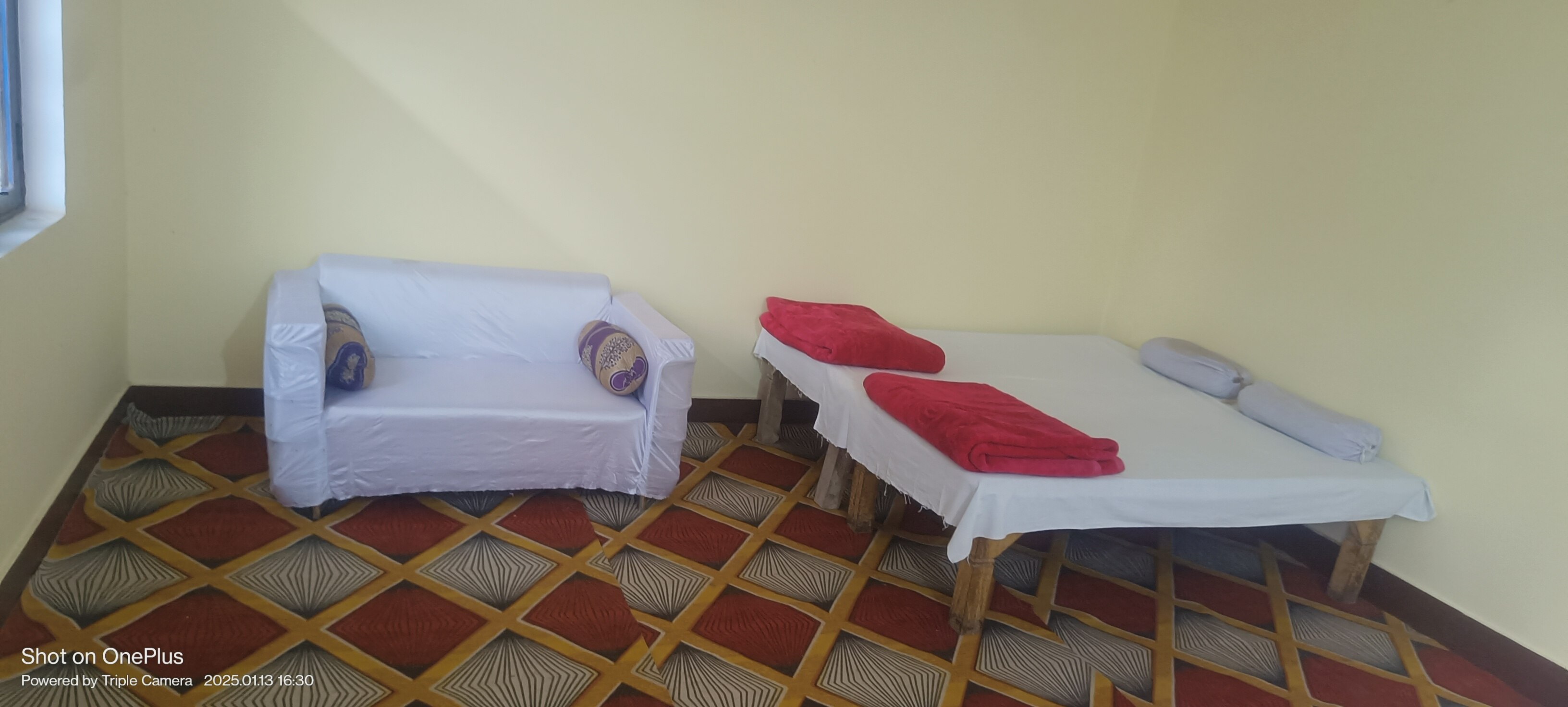 Savaran Guest House 𝗕𝗢𝗢𝗞 Prayagraj Homestay