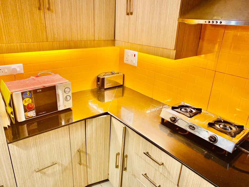 Fortune Home Service Apartment 2Bhk, L-96A Saket 𝗕𝗢𝗢𝗞 Delhi Apartment