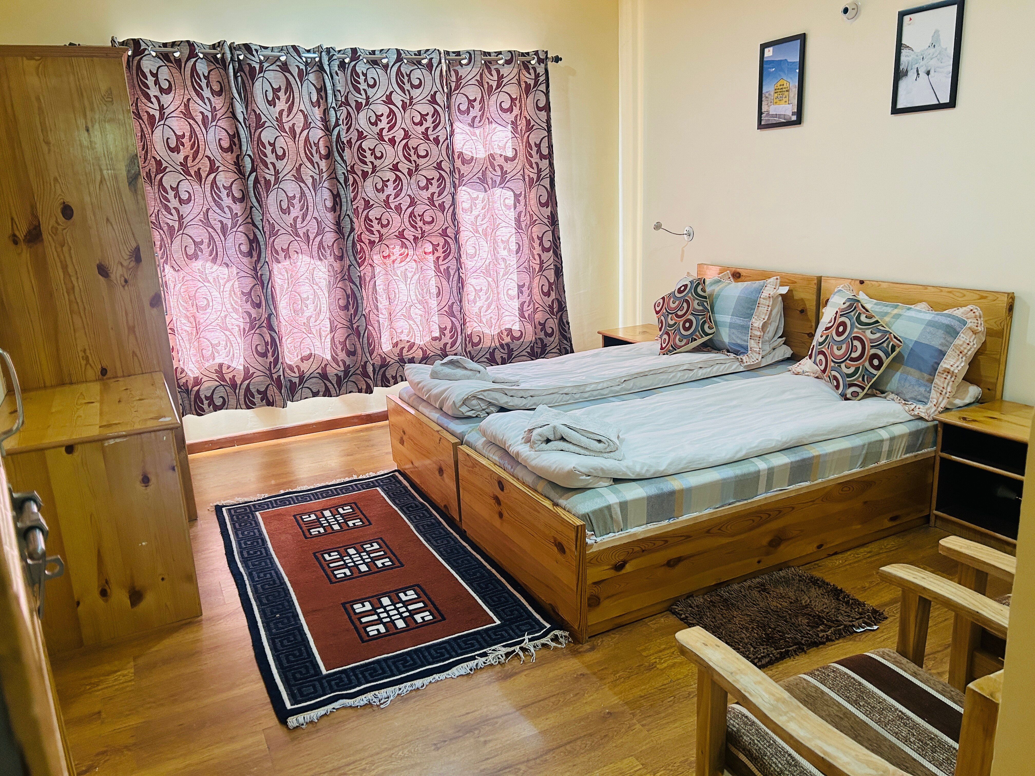 The puma house 𝗕𝗢𝗢𝗞 Leh Hotel