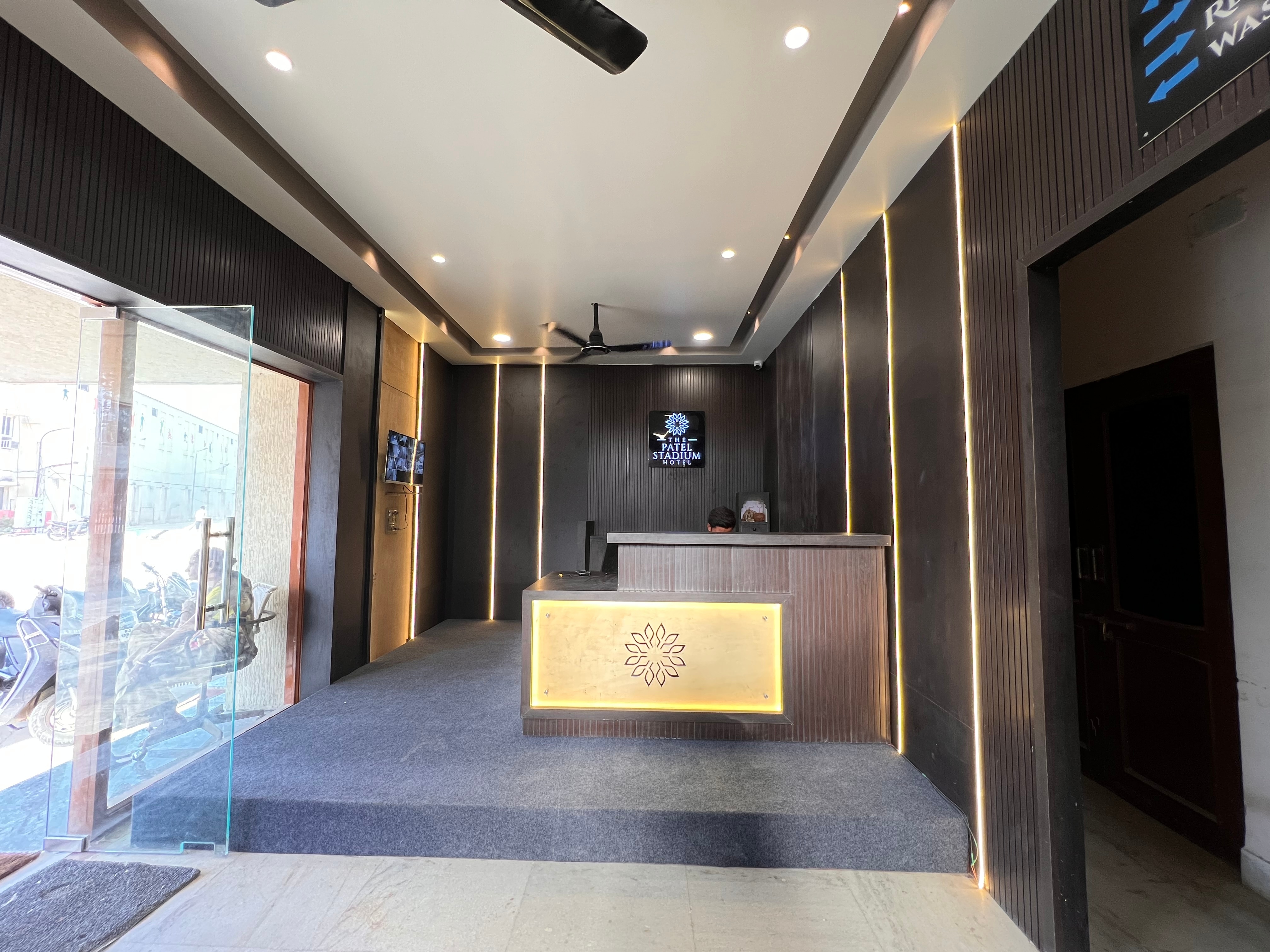 The Patel Stadium Hotel 𝗕𝗢𝗢𝗞 Ajmer Hotel