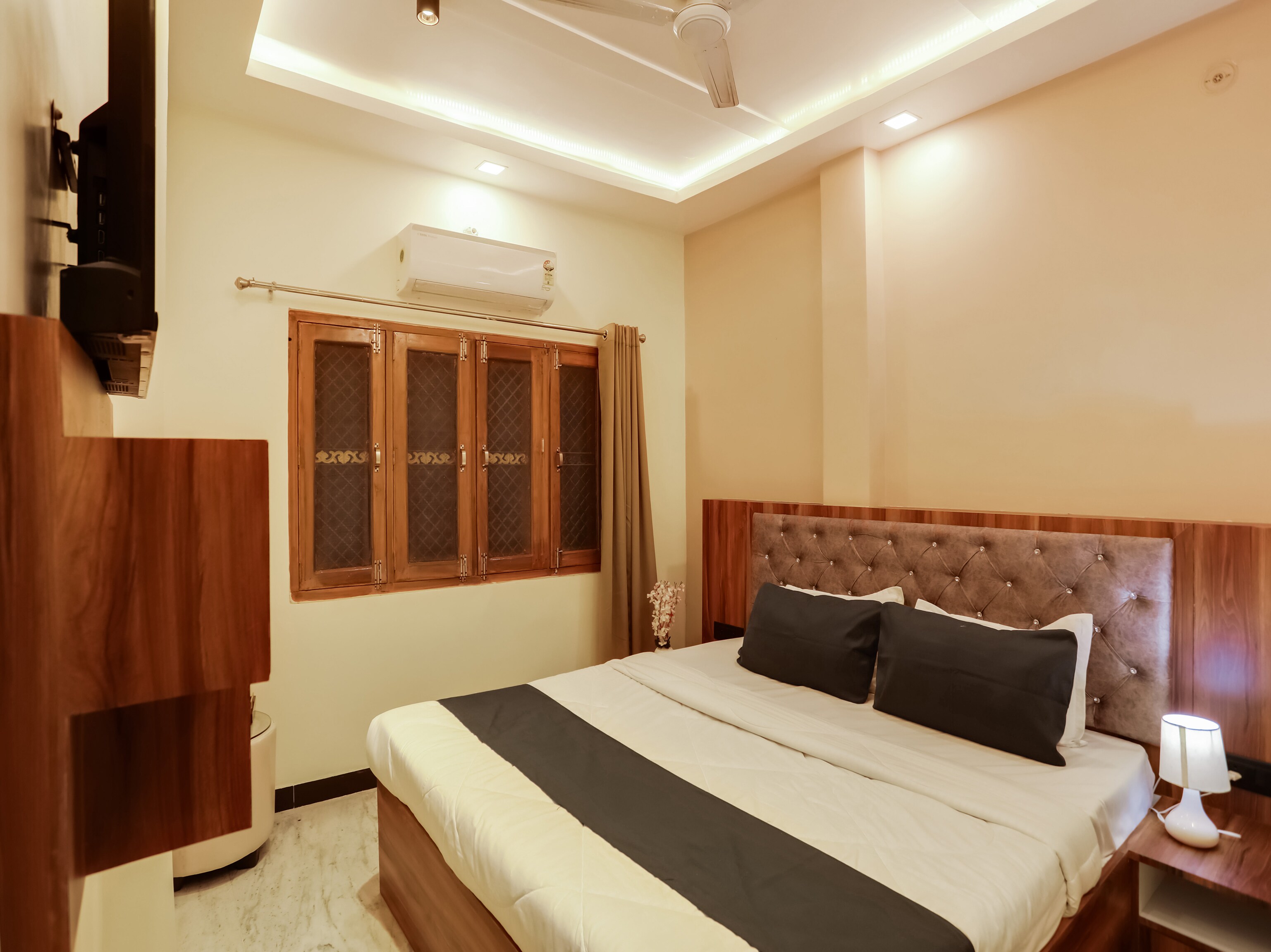 Hotel O Parth 𝗕𝗢𝗢𝗞 Lucknow Hotel