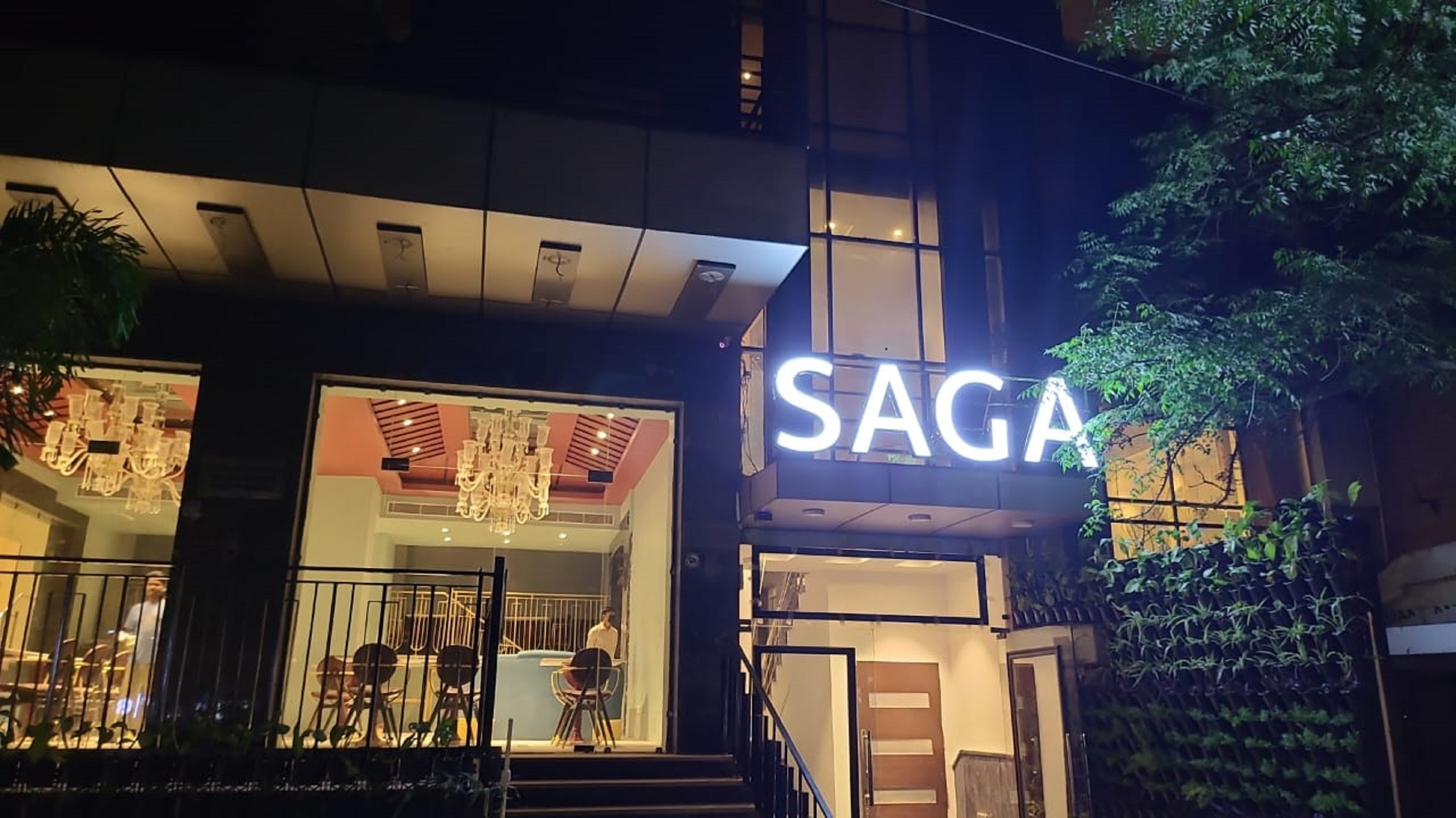 The Saga Hotel 𝗕𝗢𝗢𝗞 Delhi Hotel