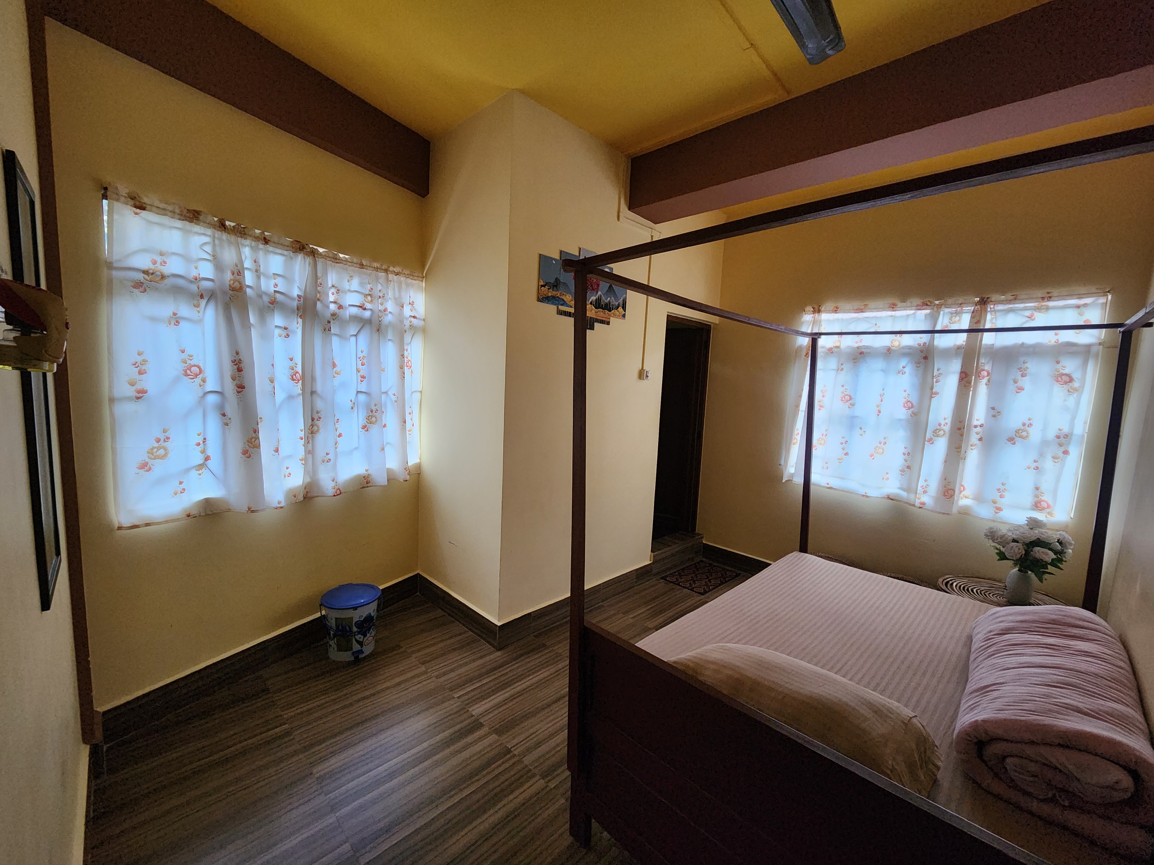 REBA FOOD AND LODGING 𝗕𝗢𝗢𝗞 Mawlynnong Apartment