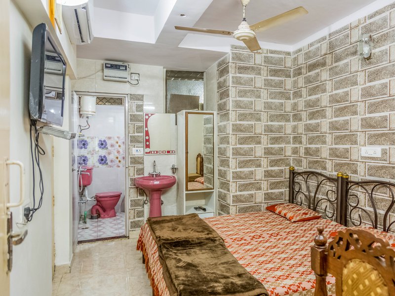 Nanak Dham 161 𝗕𝗢𝗢𝗞 Delhi Homestay