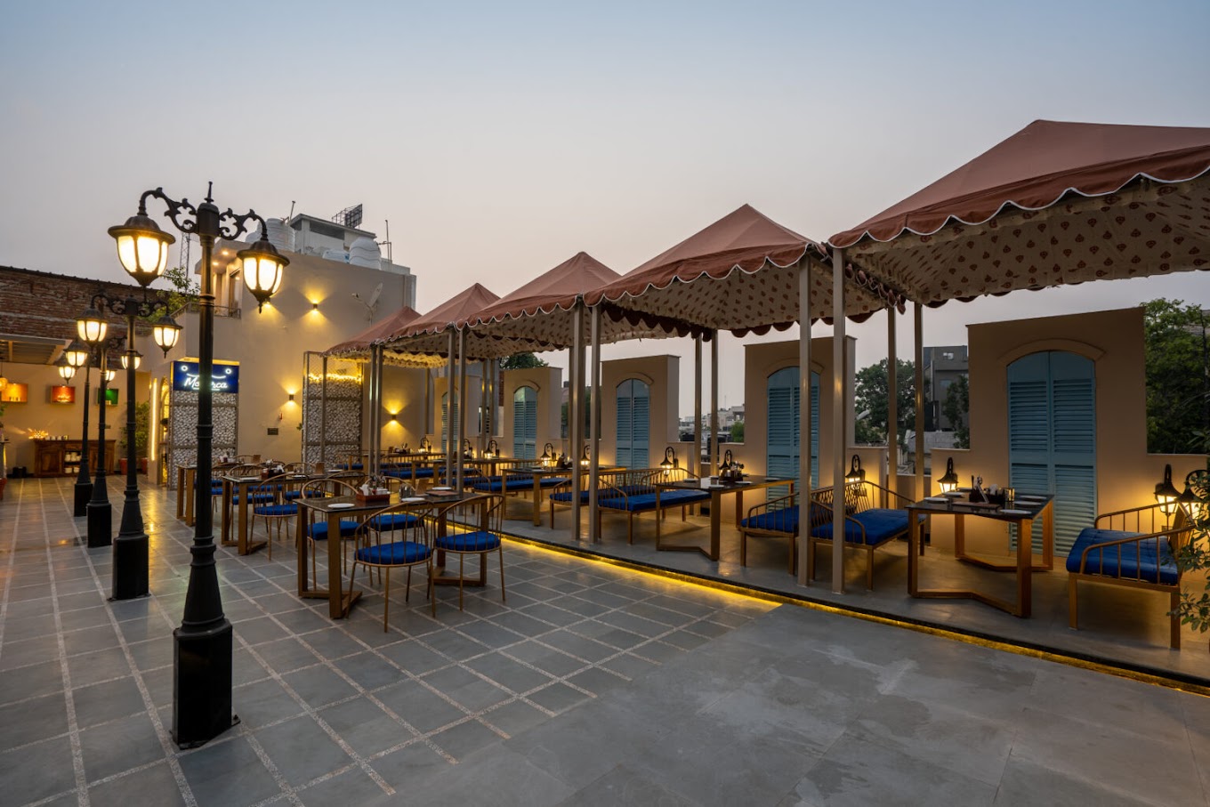 J Startup House, Jaipur - C Scheme 𝗕𝗢𝗢𝗞 Jaipur Hostel