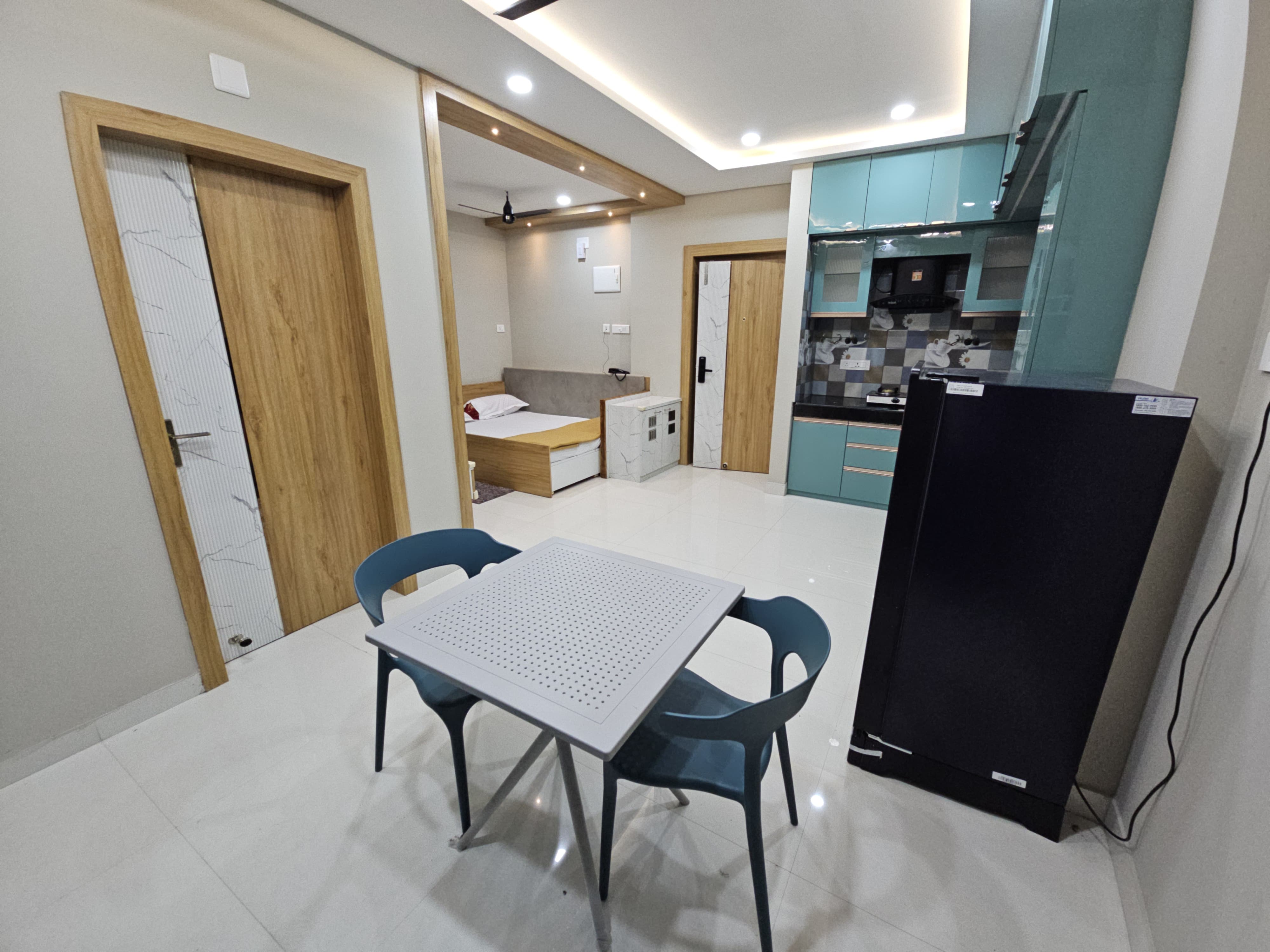 The Luxe Abode || Entire 1BHK Apartments with Attached Kitchen || 𝗕𝗢𝗢𝗞 ...