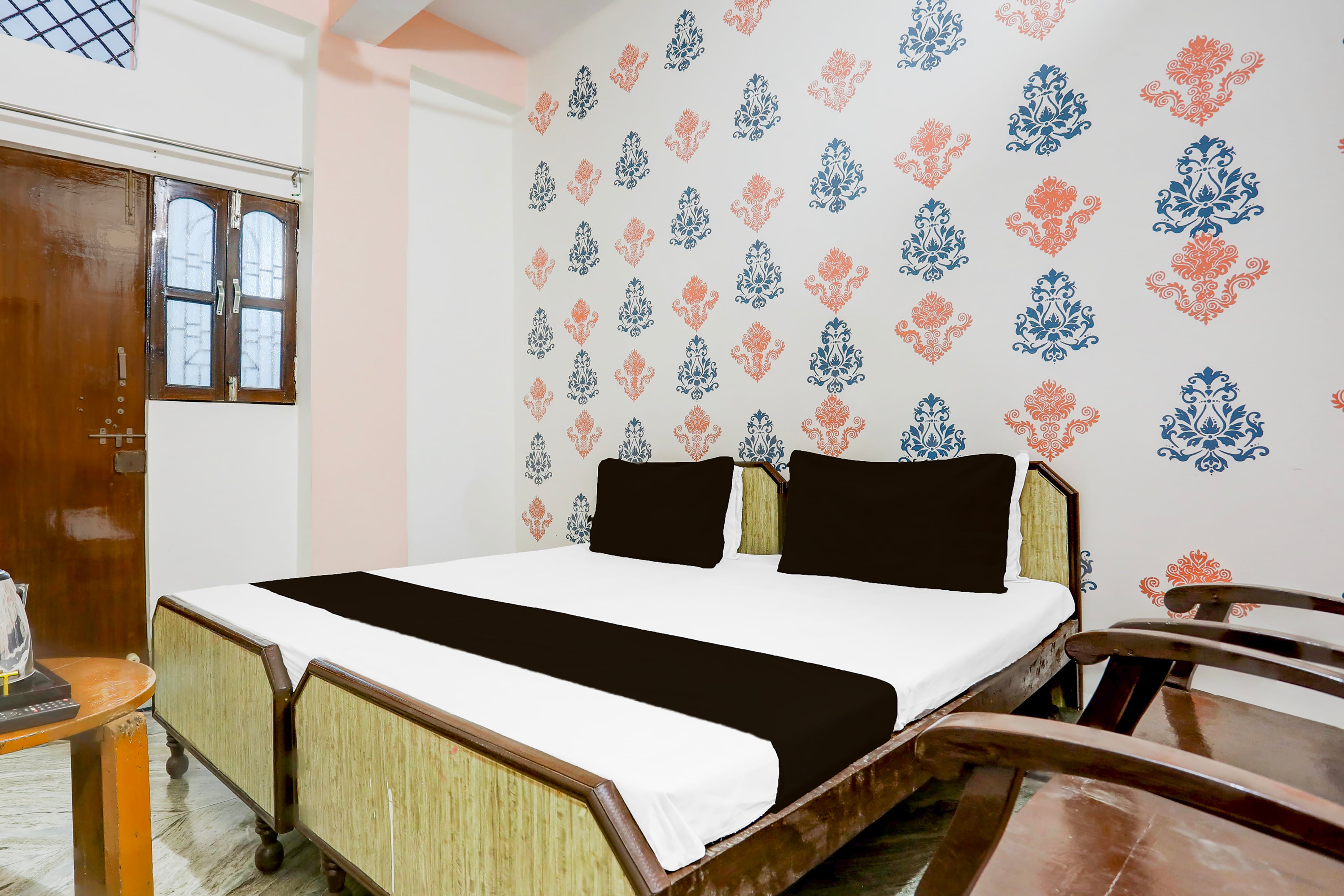 Mahamrityunjay Mahadev Gest House 𝗕𝗢𝗢𝗞 Varanasi Hotel