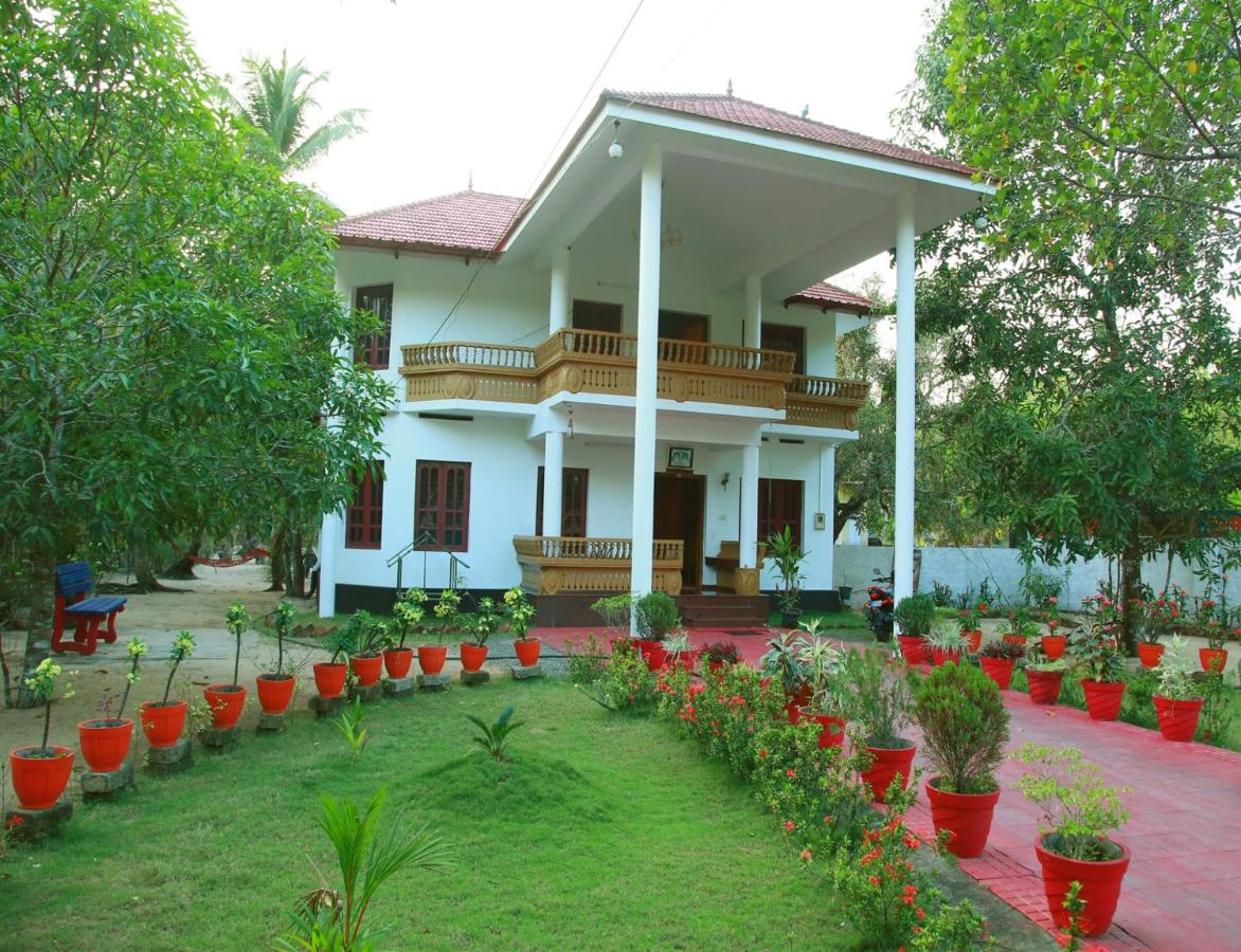 Amenities of Achayans Homestay | Walking distance to Marari Beach