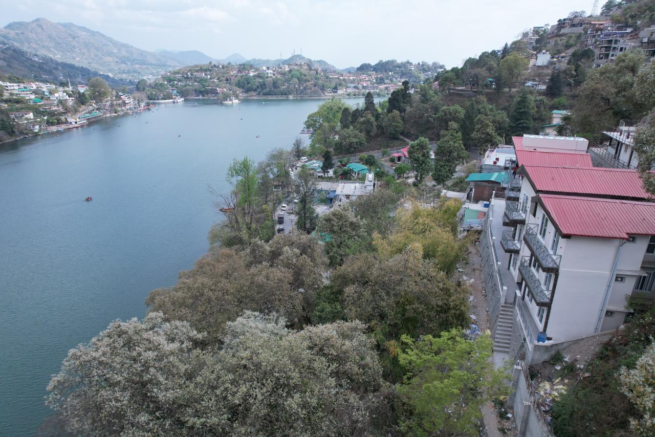 Hibiscus Lake View Suite 𝗕𝗢𝗢𝗞 Bhimtal Apartment